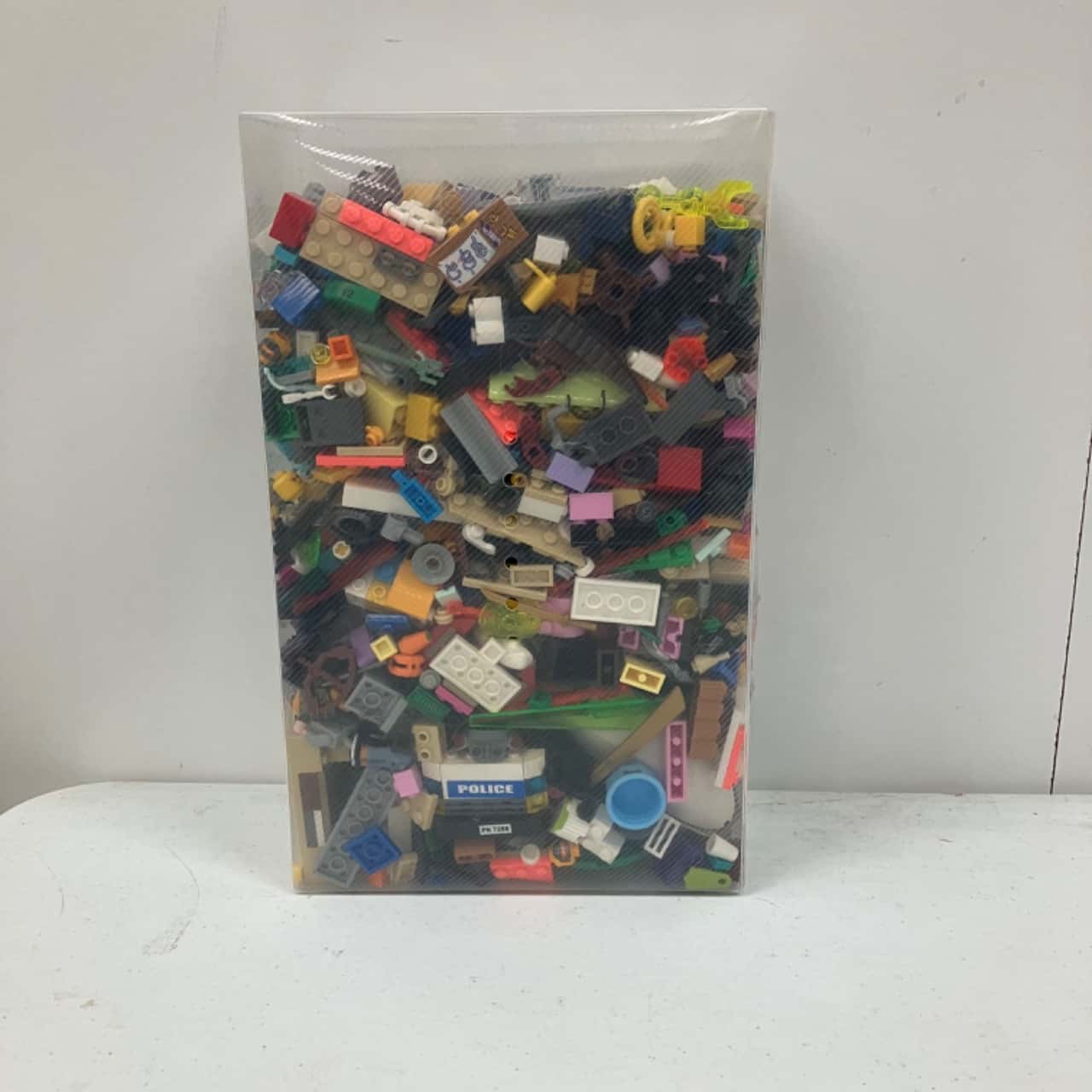 Bulk LEGO 1kg (s) - Used Very Good | Salvos Stores