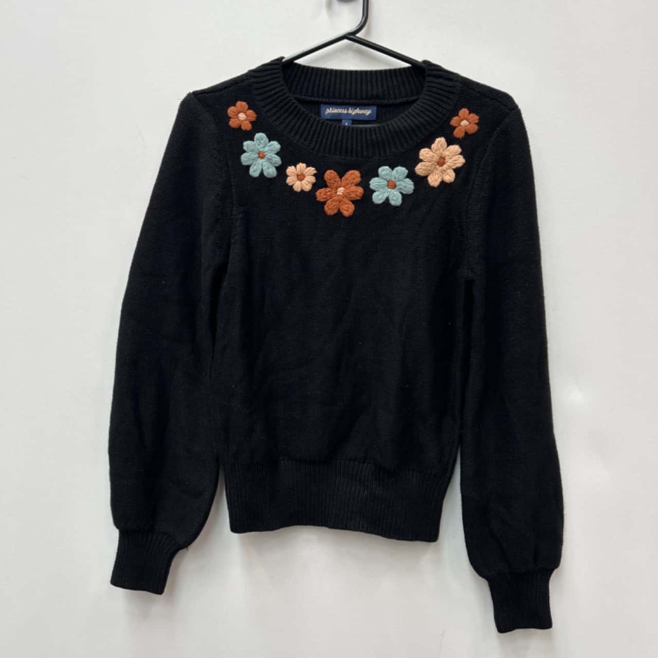 Princess Highway Size 8 Floral neck Jumper - Black
