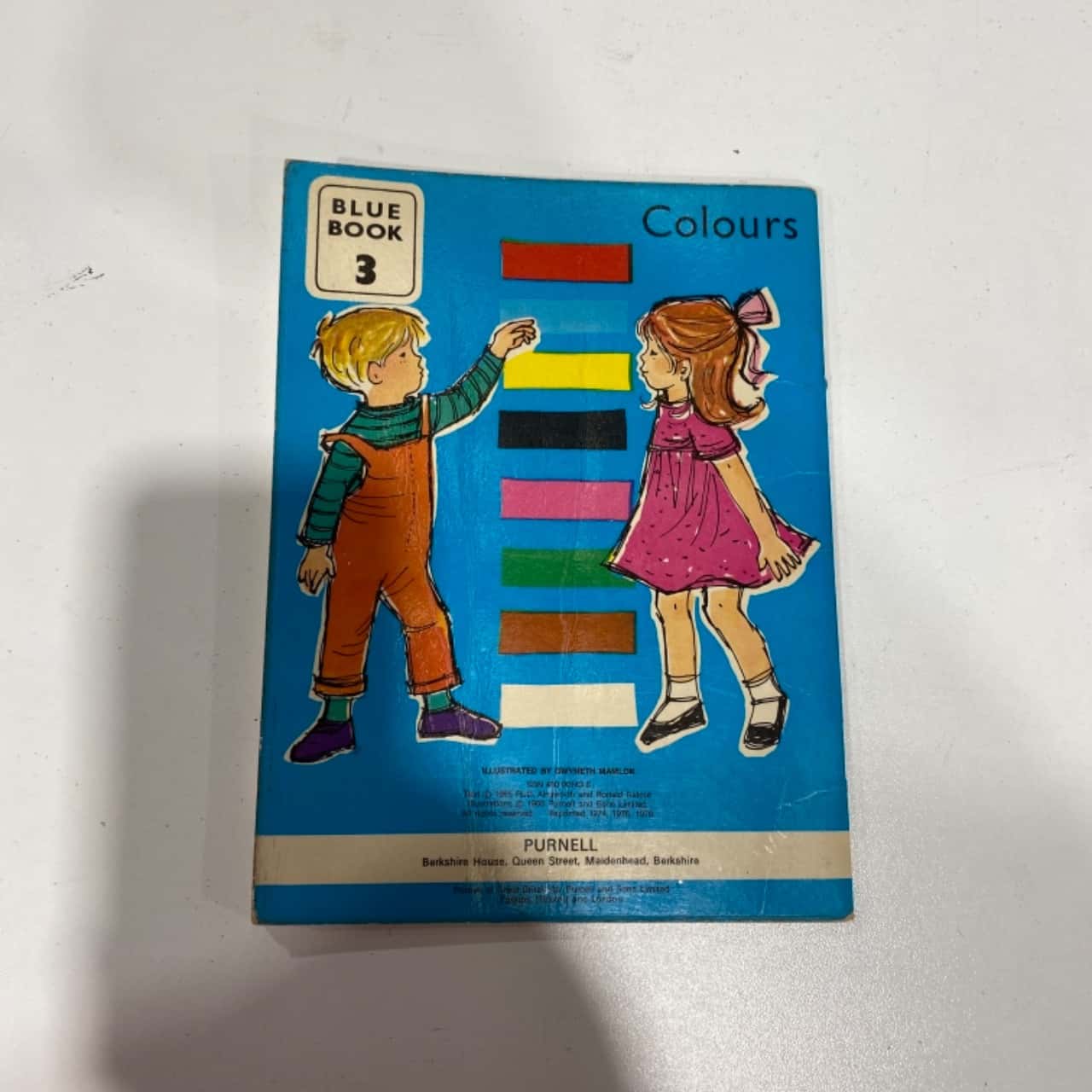 1970’s Kids Book On Colours- A book for me to read by Ruth Ainsworth ...
