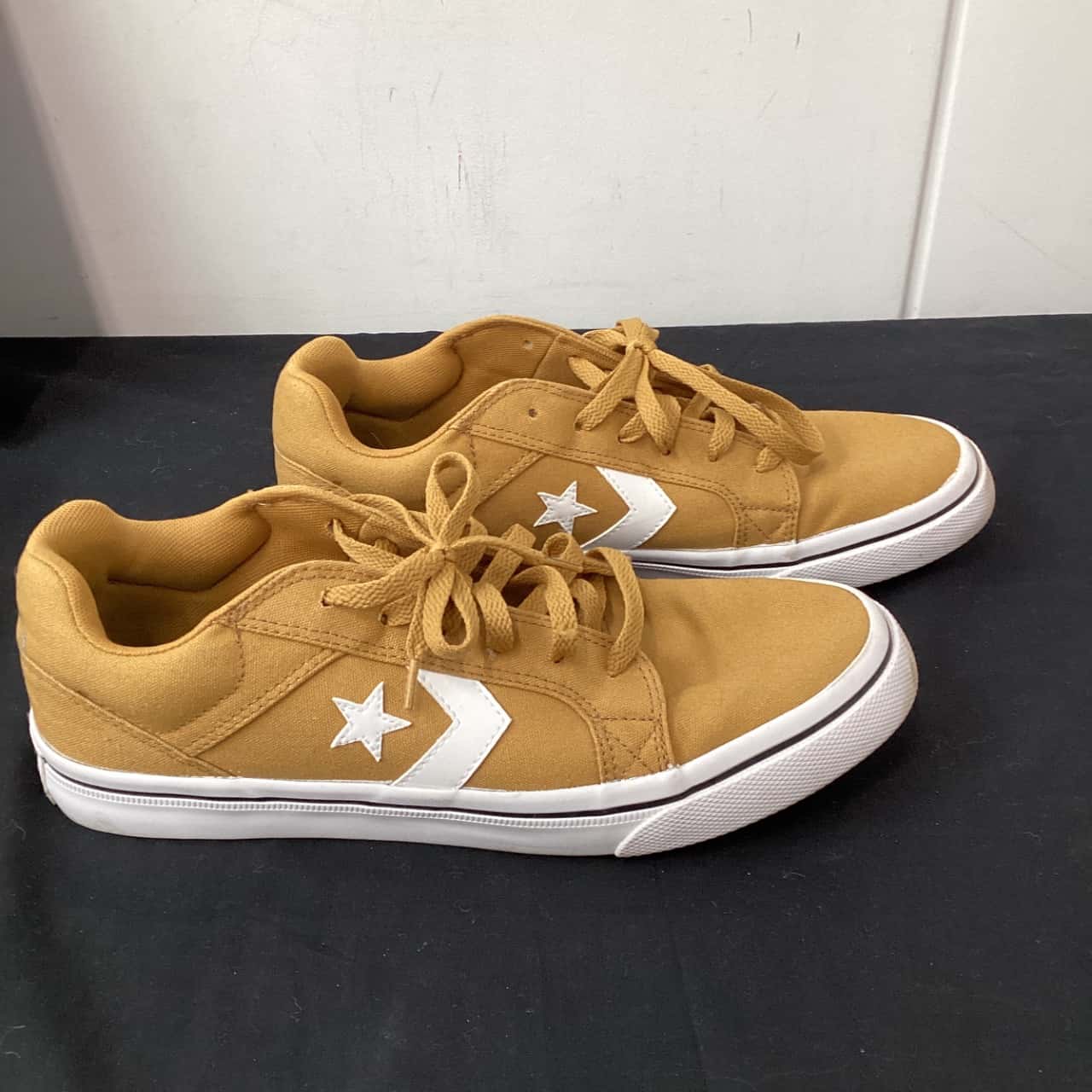 Converse Unisex Size 44 Mustard shoes(s)