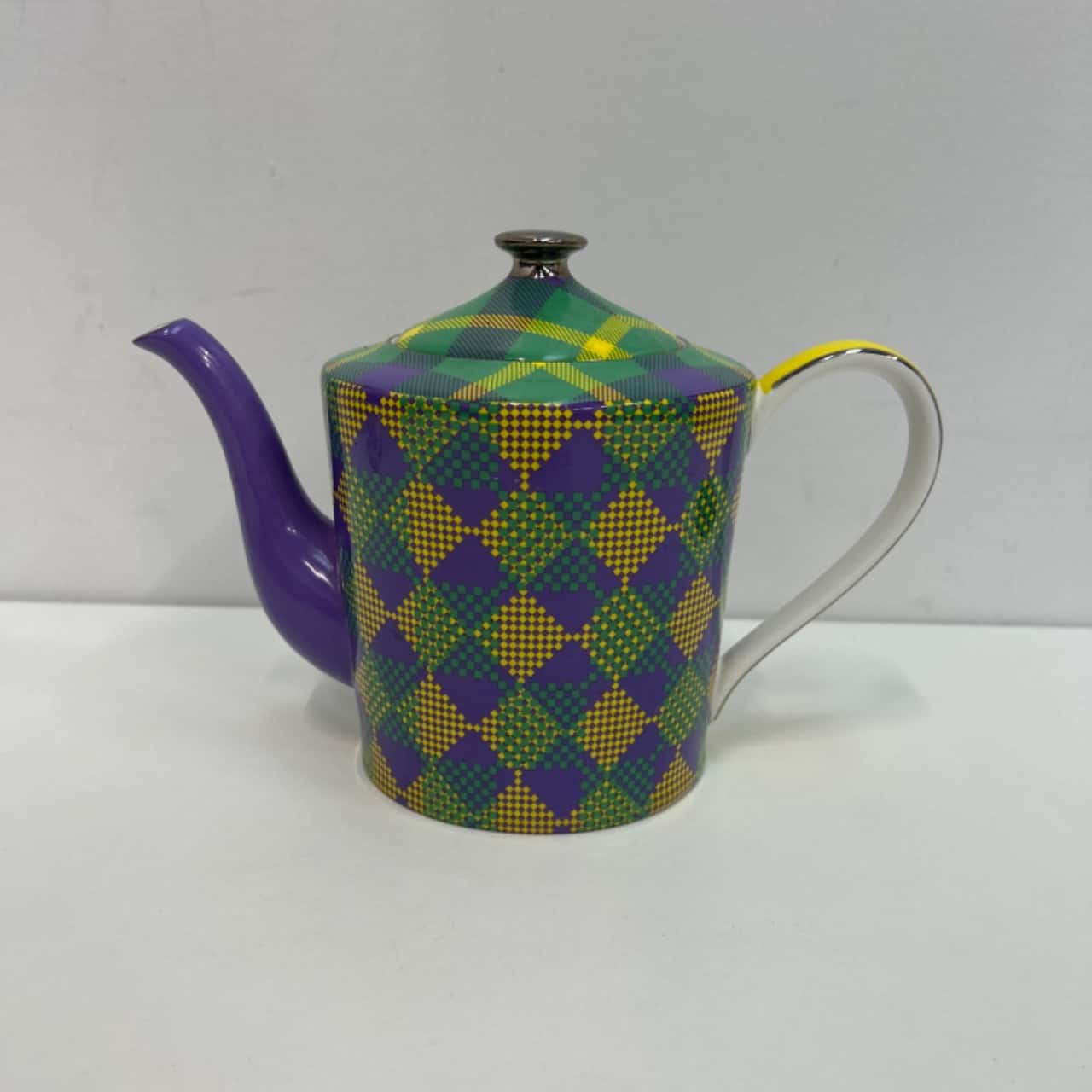 T2 Tartan Tea Pot (s)