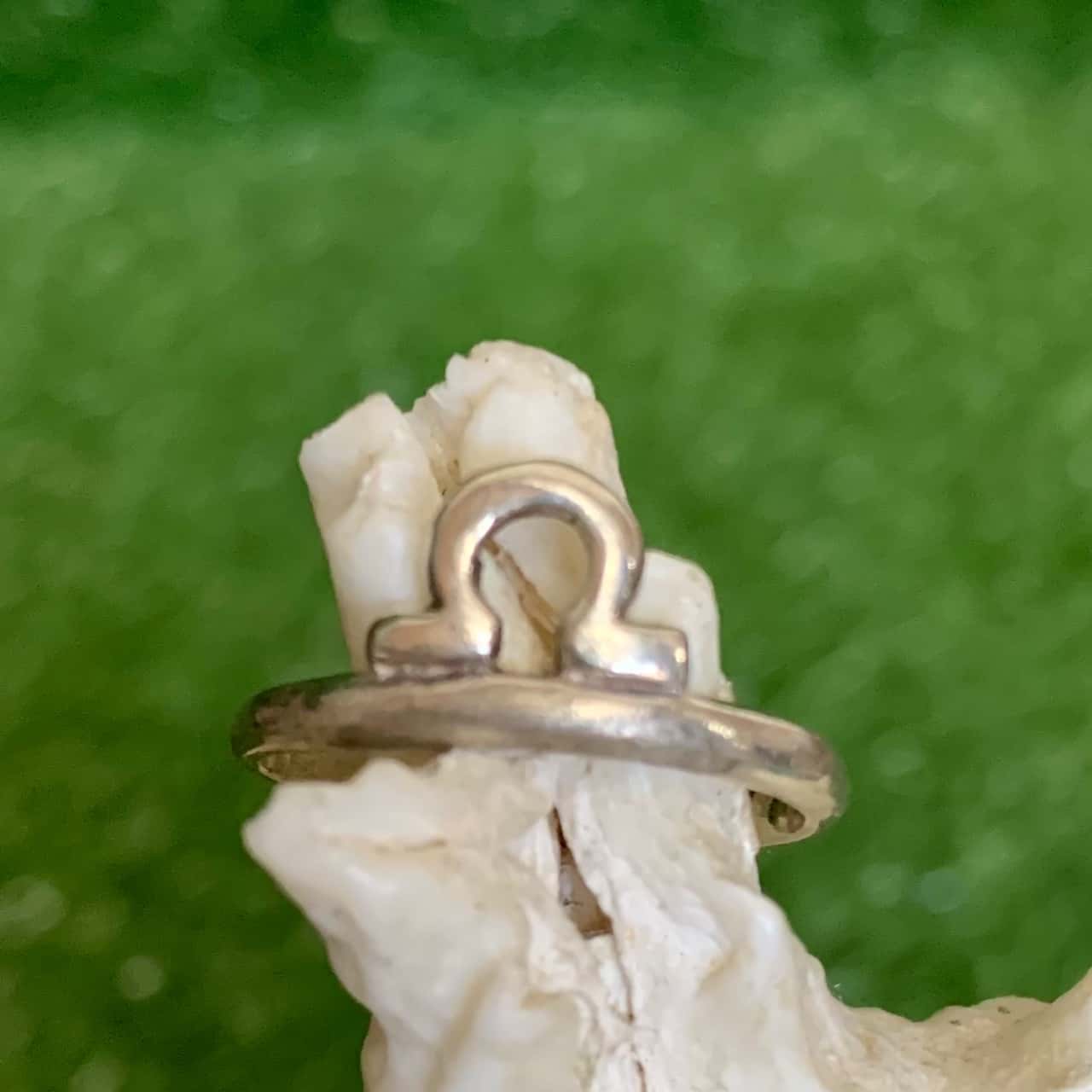 Sterling Silver Libra Zodiac Sign Ring (Stamped 925)(s)