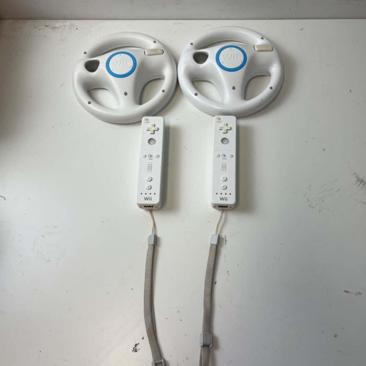 Wii remotes and accessory (s)