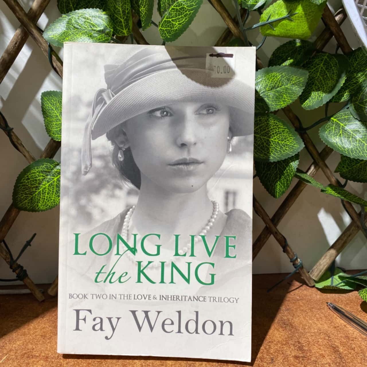Long Live The King By Fay Weldon