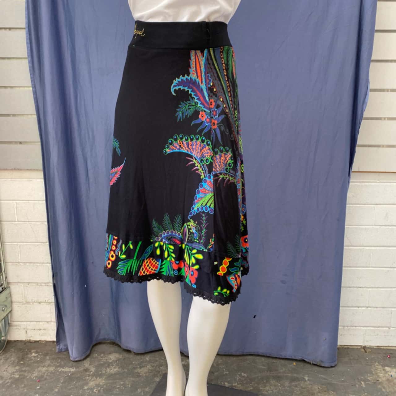 Desigual Womens Size M Midi Black / Pattern (s)