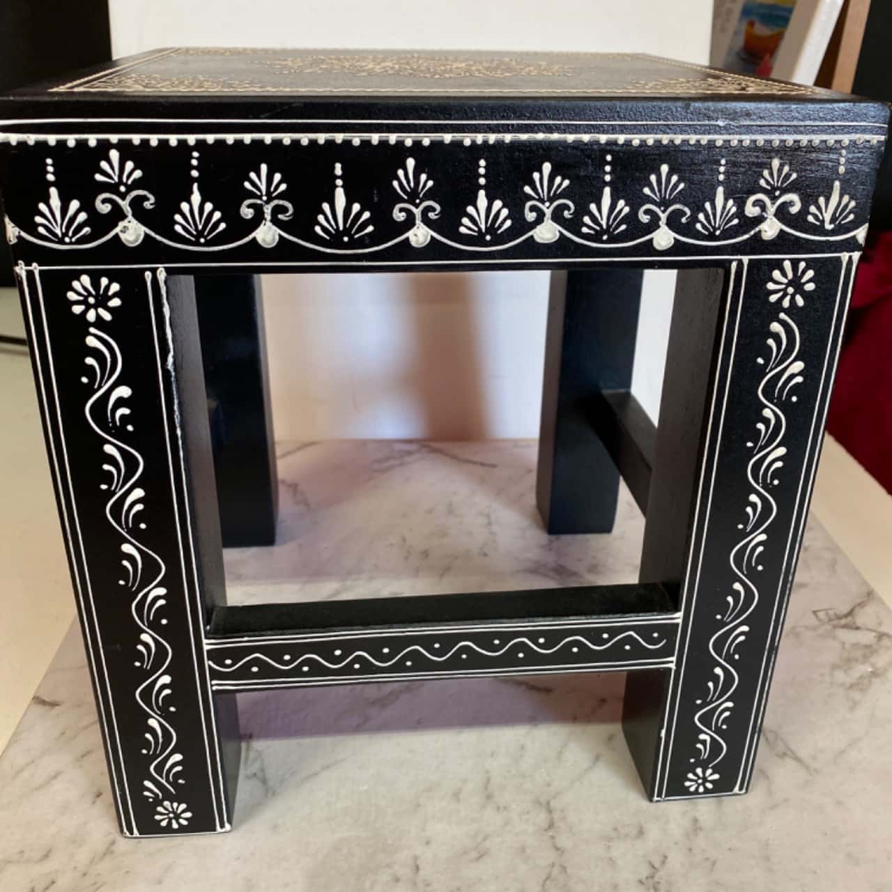 Mandala stool