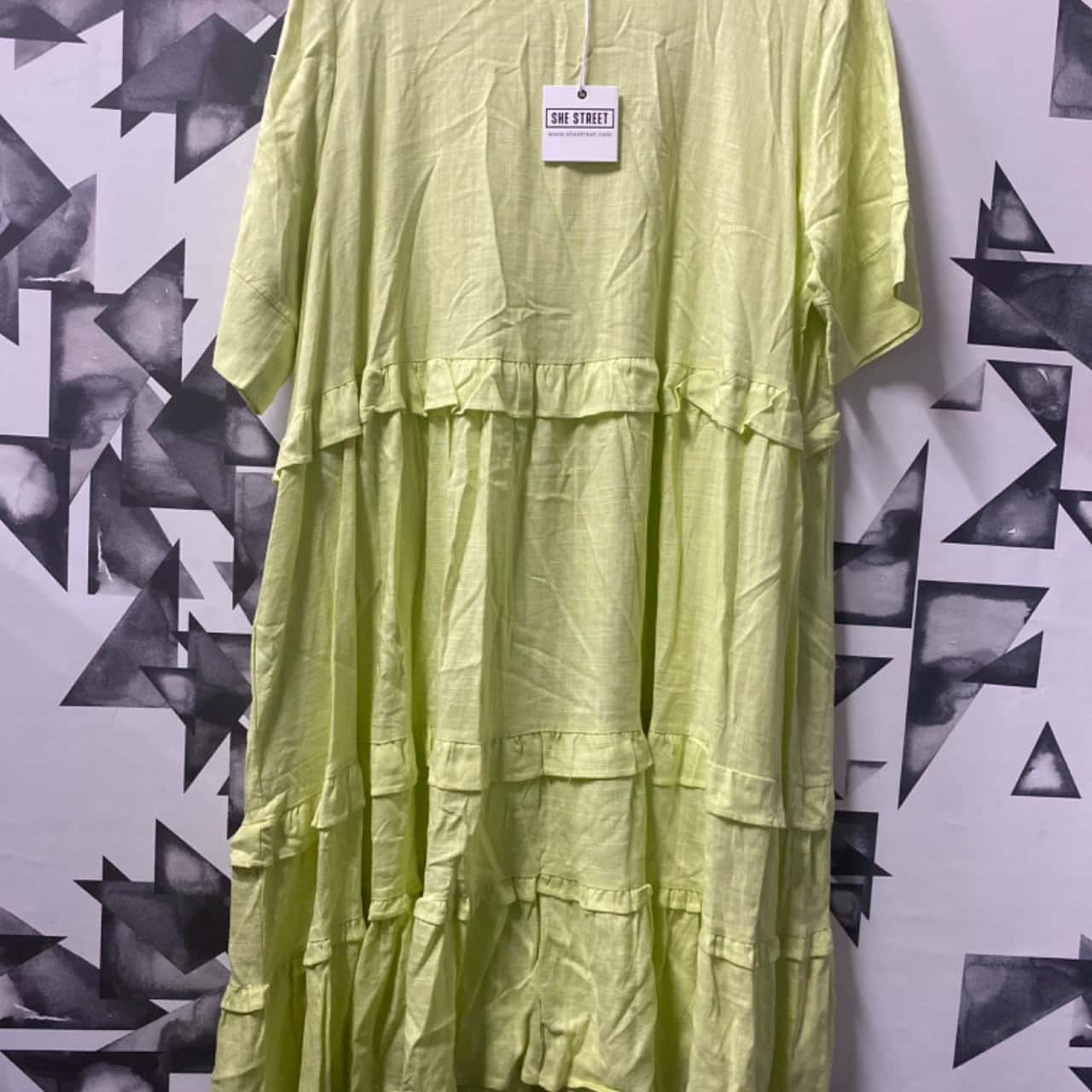 She Street woman’s Size L line green dress new (s)