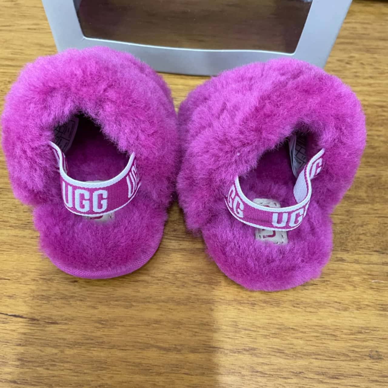 UGG Kids Size 2 Pink Slides(s)