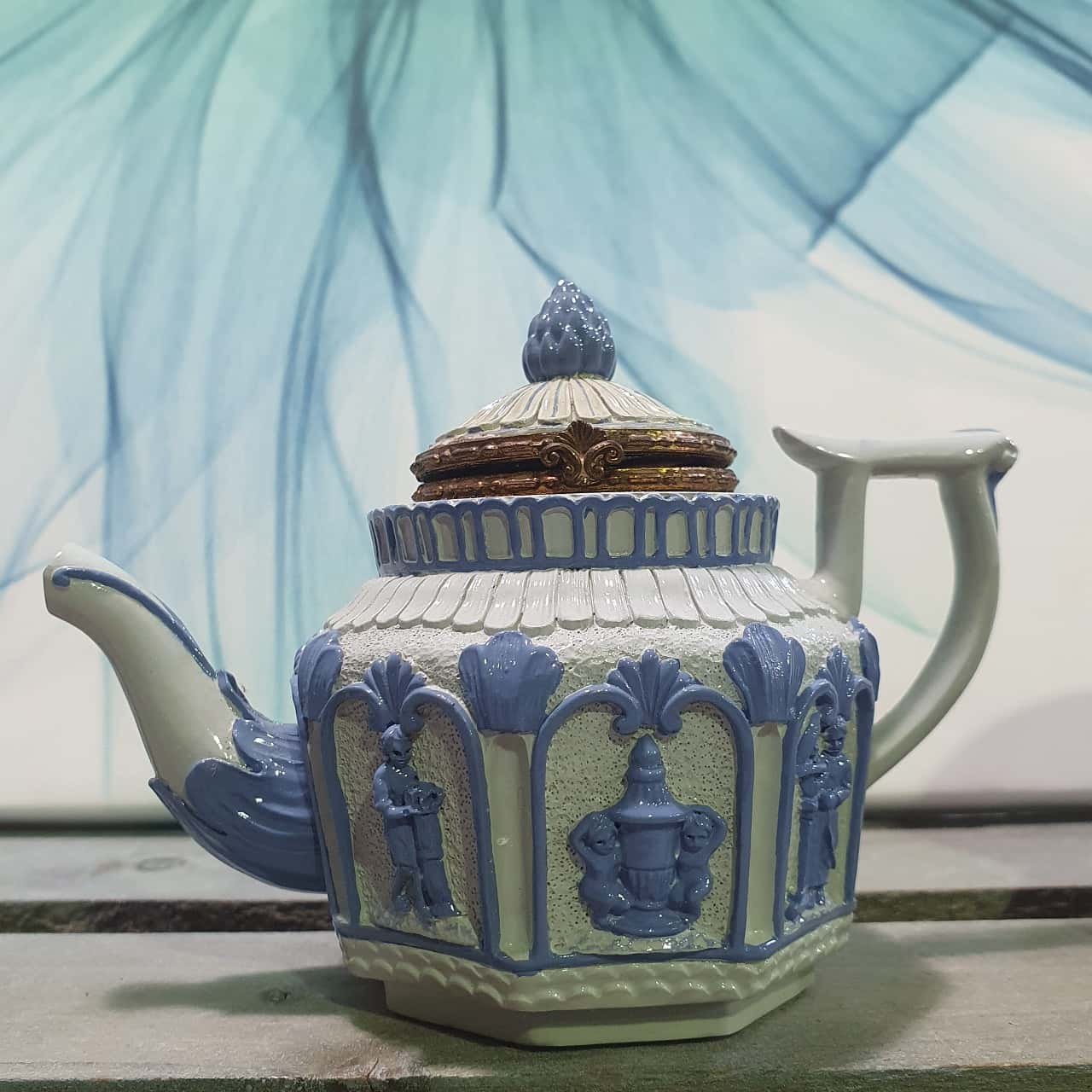 Nini Yorkshire Hand Painted Miniature Teapot(s)