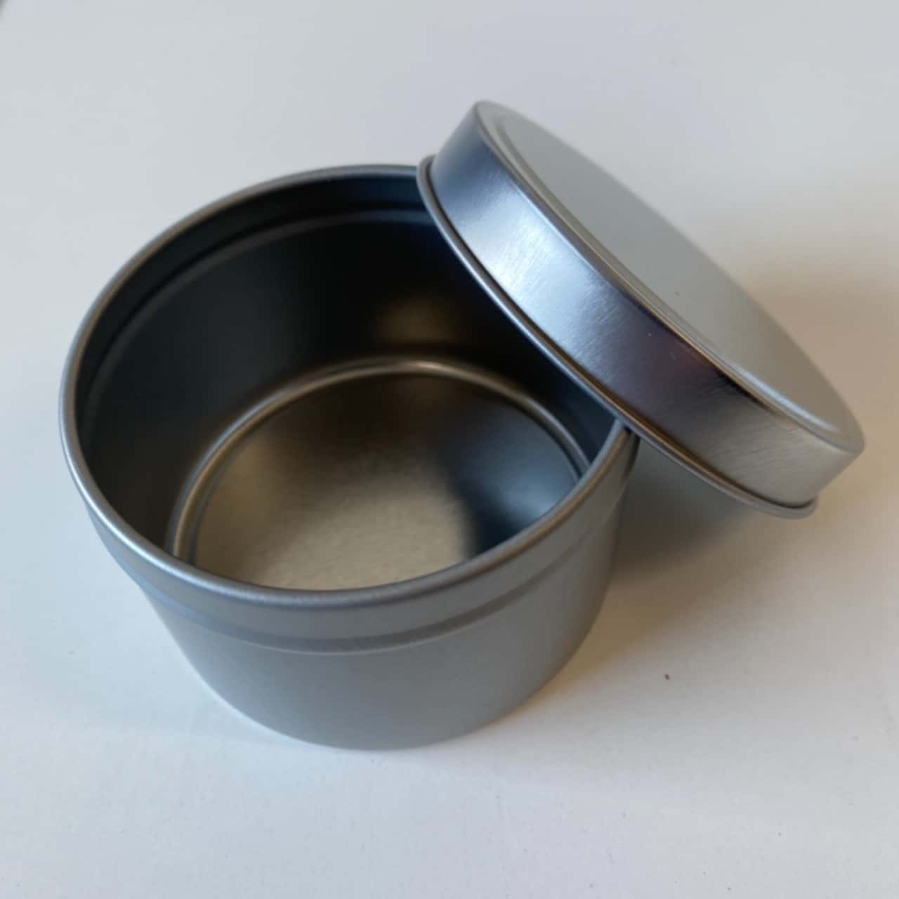 Silver Seamless Tins 6oz x 10 With 2 Candle Wick Packs - New Unused(s)