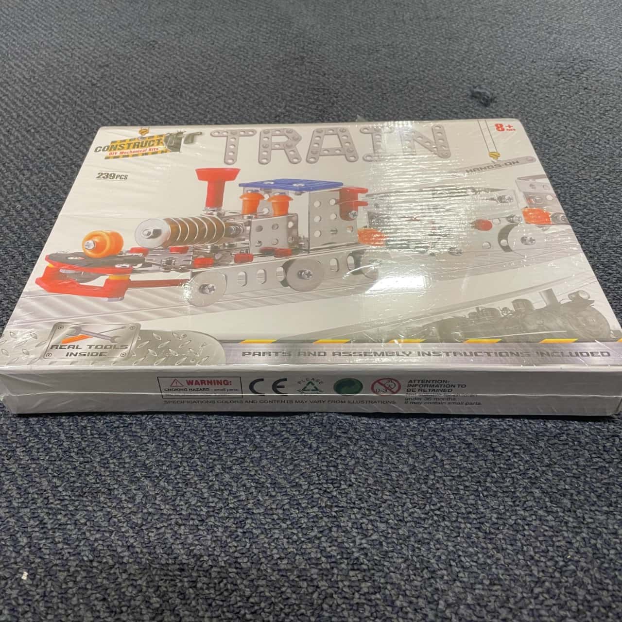 Construct it: Mechanical kits: Train. New.(s)