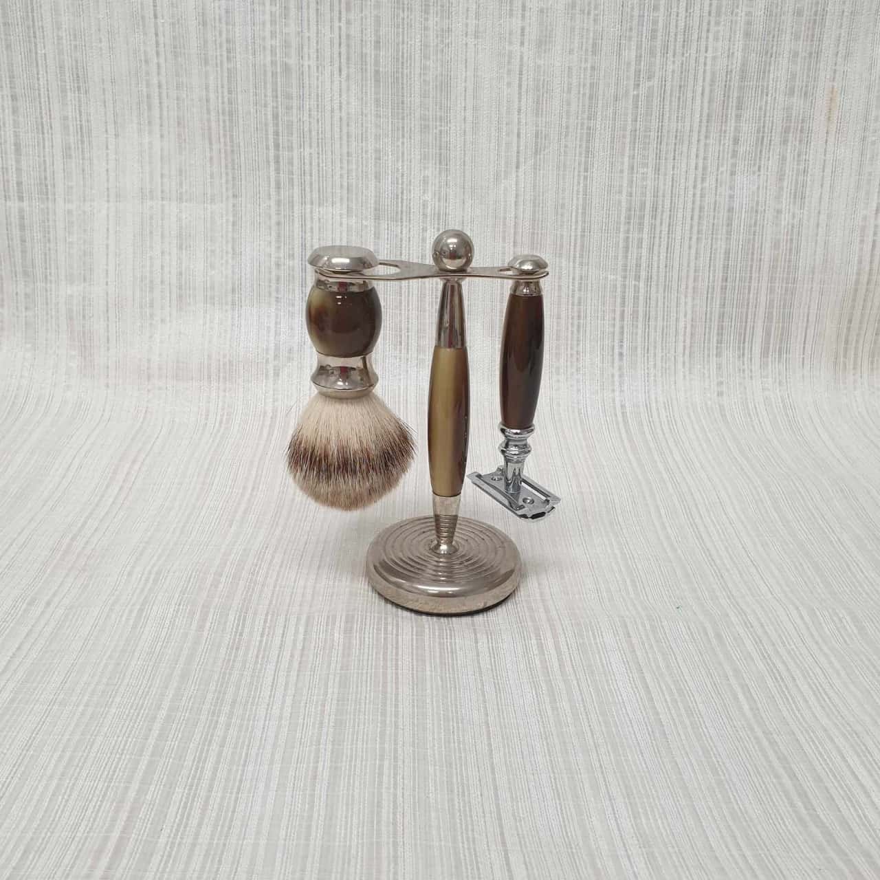 Classy Men's Silver Tone & Acrylic Shaving Brush & Razor Stand - RRP ...