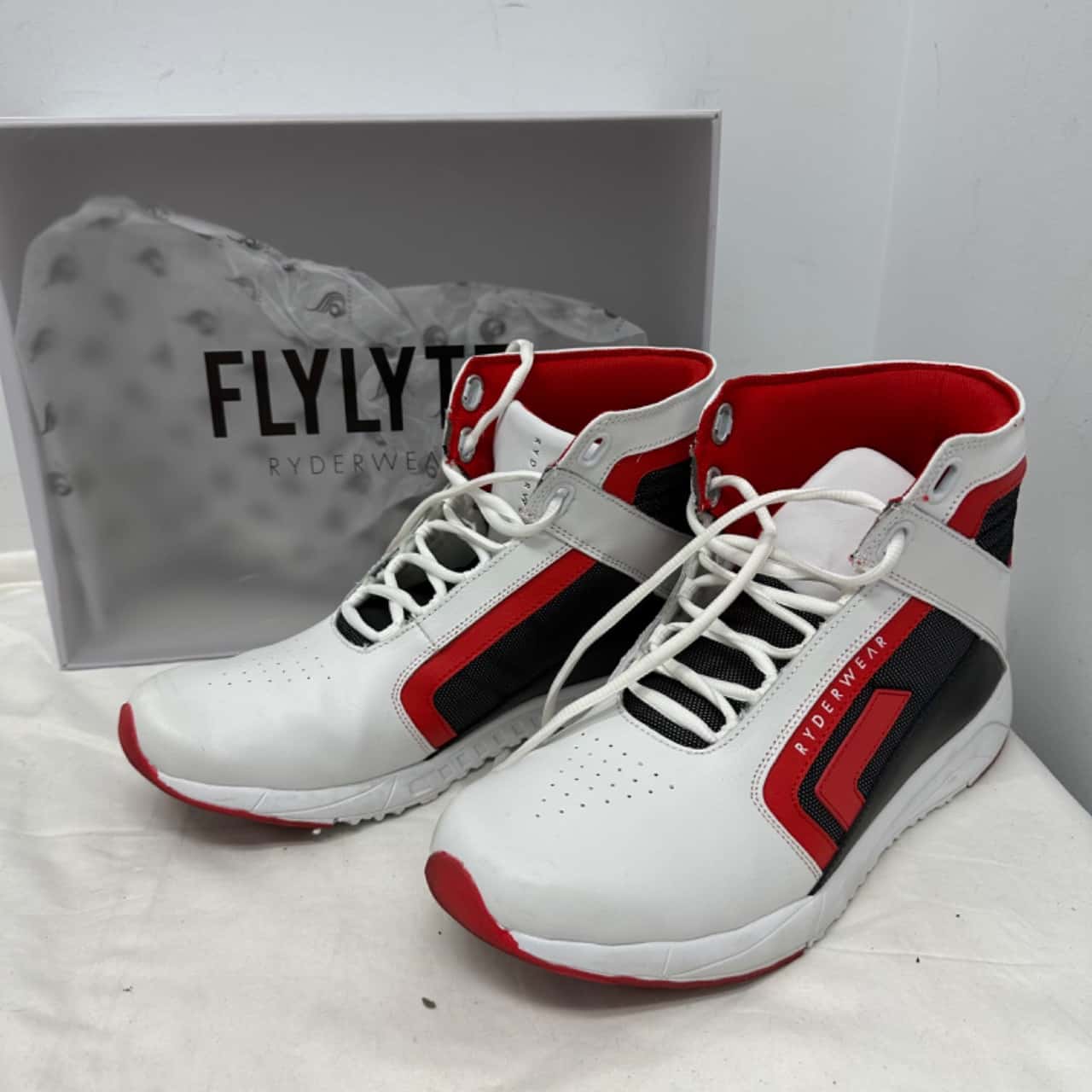 Ryderwear Mens Fly Lyte Size 44 Black / Red / White (s) - Used As New ...