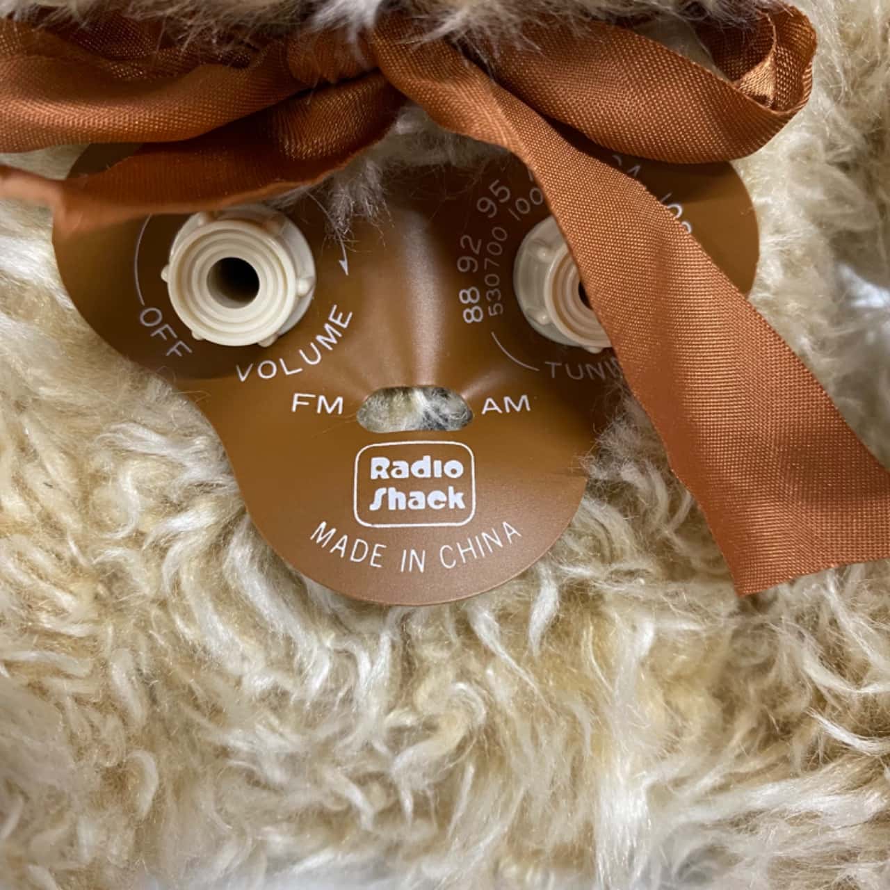 Vintage 1980’s Radio Shack Teddy Bear AM Radio 22cm