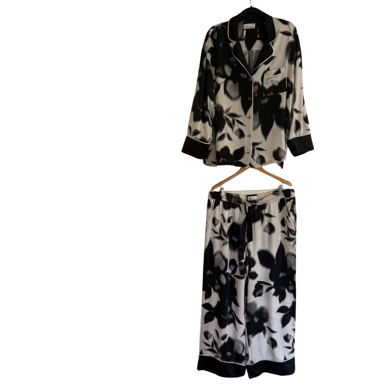 Peter Alexander. Black and White Pyjamas. Size 1+ (s)