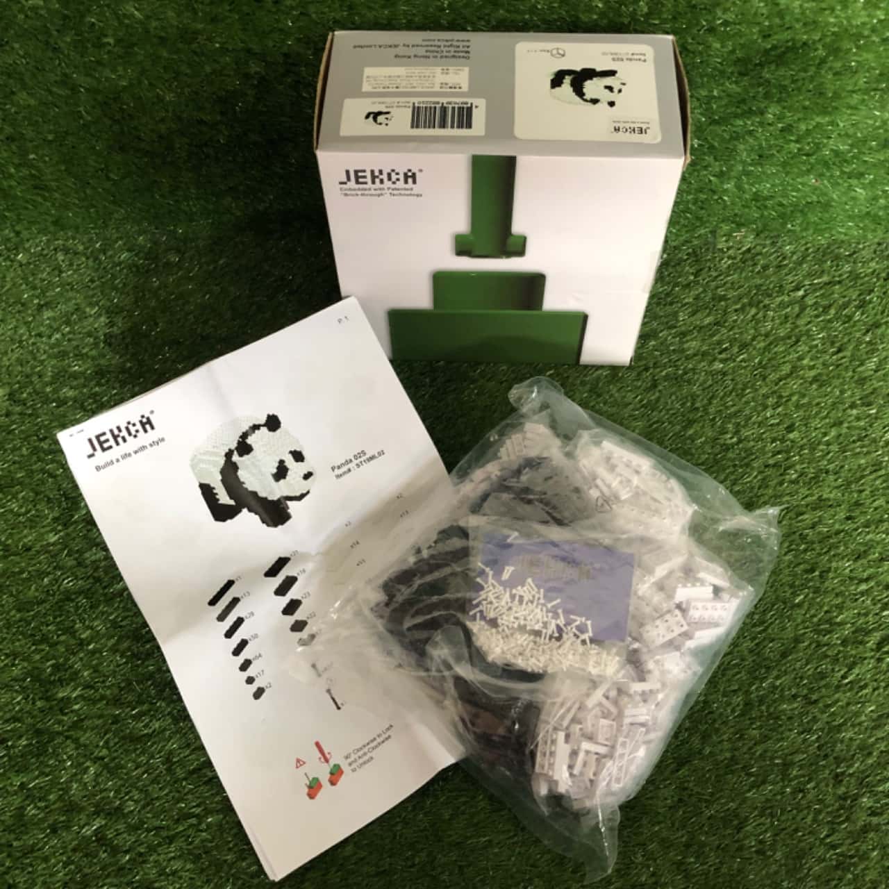 JEKCA Panda 02S STEM Building Kit (New)(s)