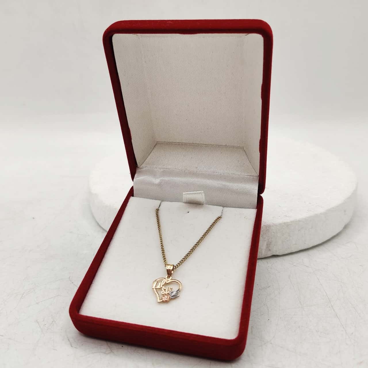 Gold Chain With ZED Heart Pendant "Lil Sis" Australian Designer (NSW ...