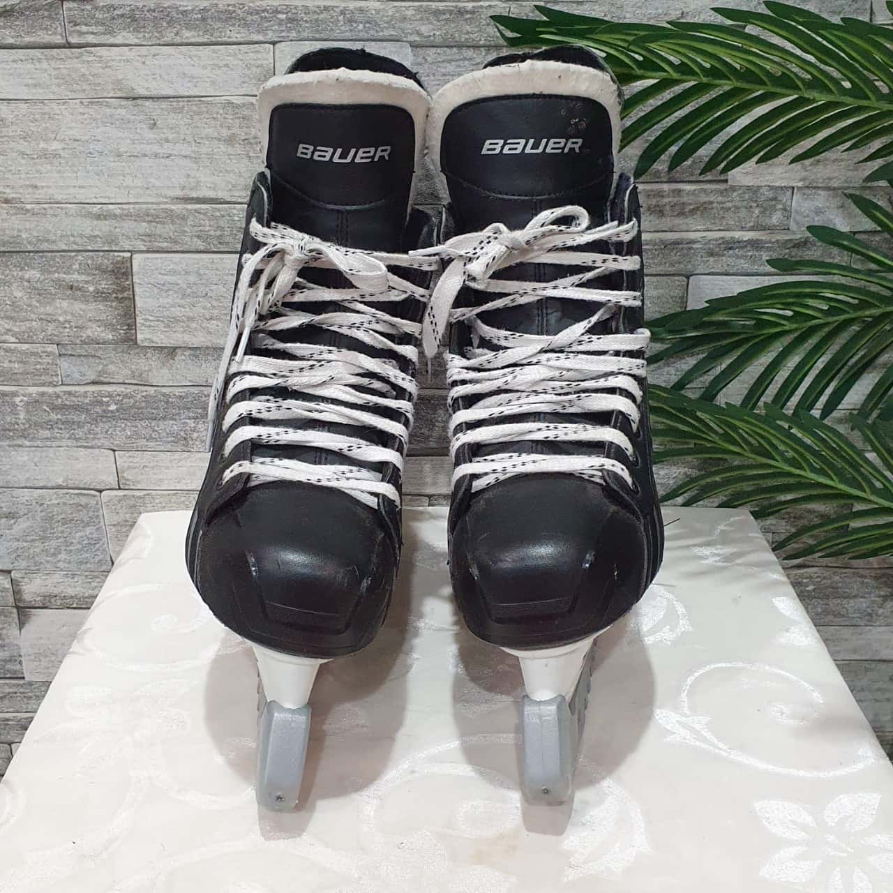 Bauer Supreme Light Speed Pro Ice Hockey Skates Mens Size 10.5 (s)