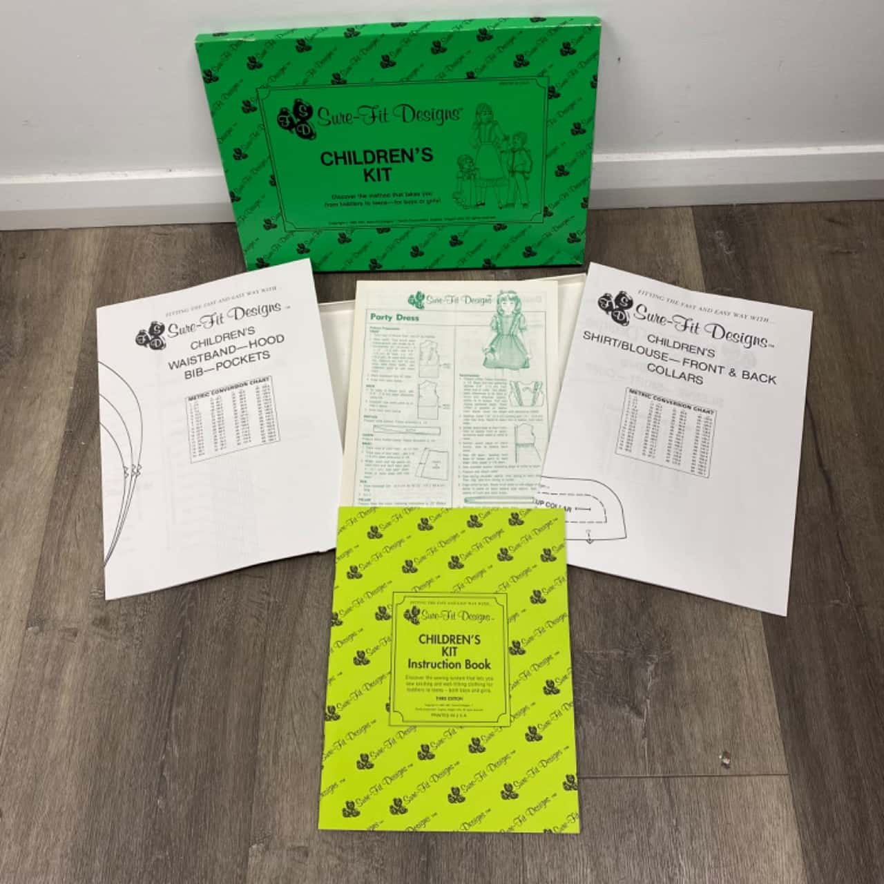 Vintage Sure-Fit Designs Children’s Kit (s)