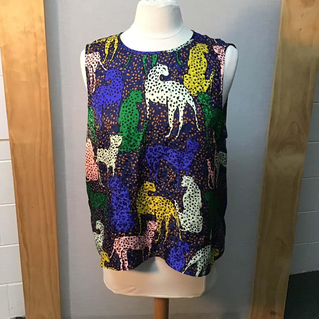Gorman Womens Size 14 Sleeveless Multicoloured Top with Big Cats(s)