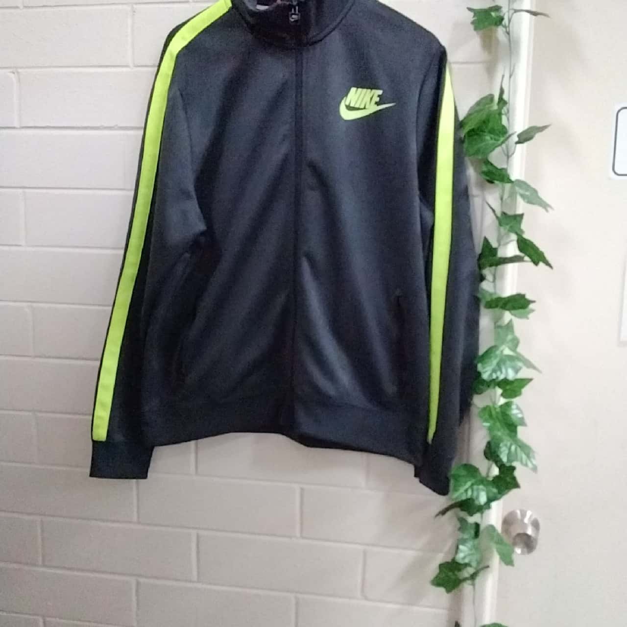 Nike Mens Size XL Jacket(s)