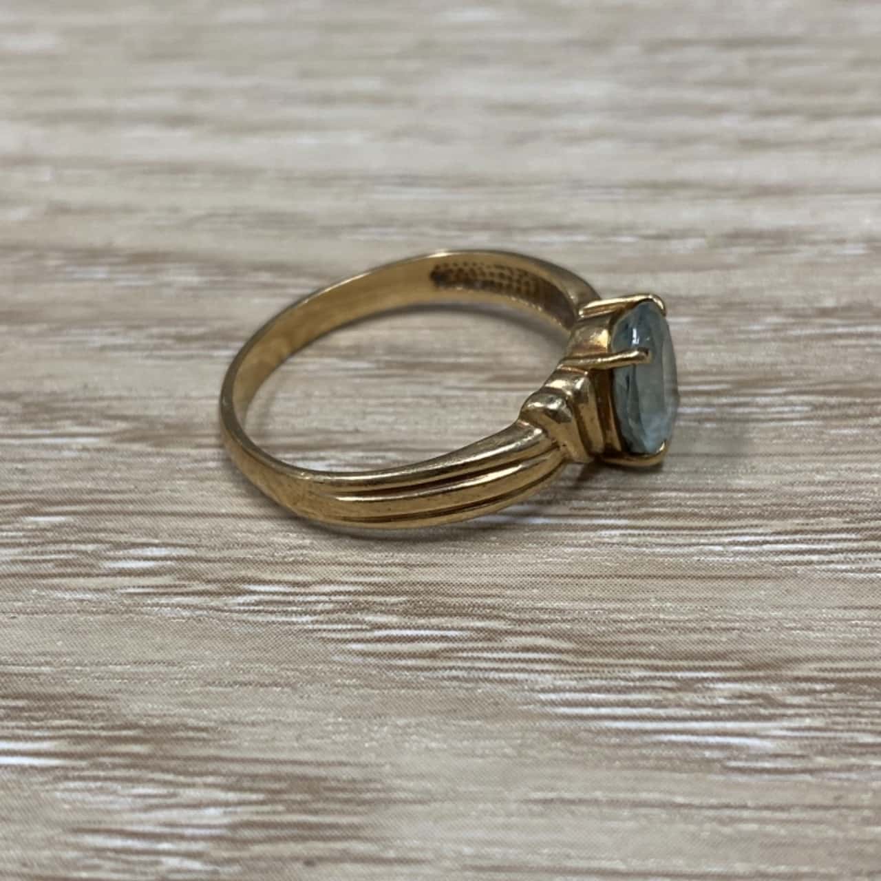 9CT Gold stamped 375 Womens Rings(s)