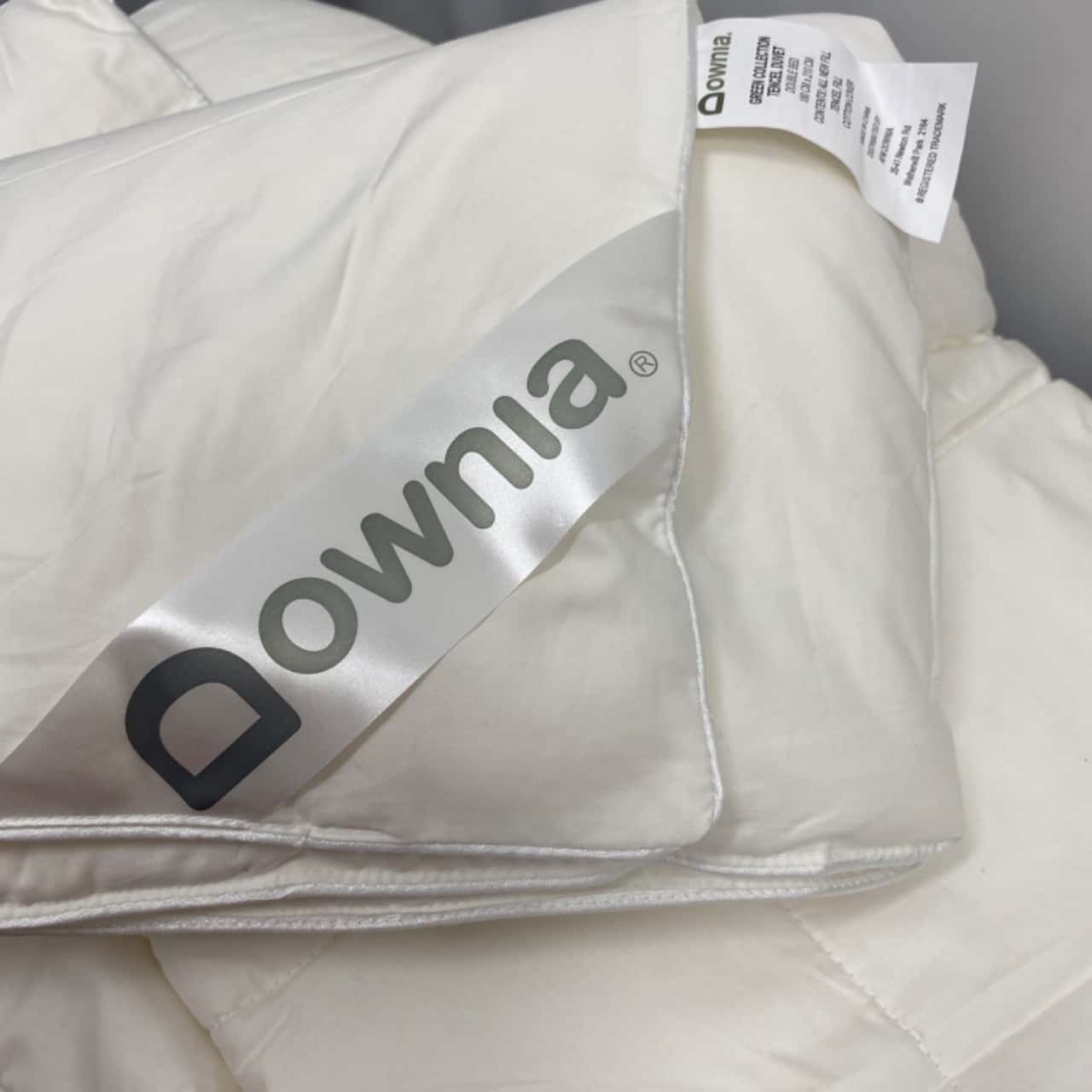 Downia double quilt(s)