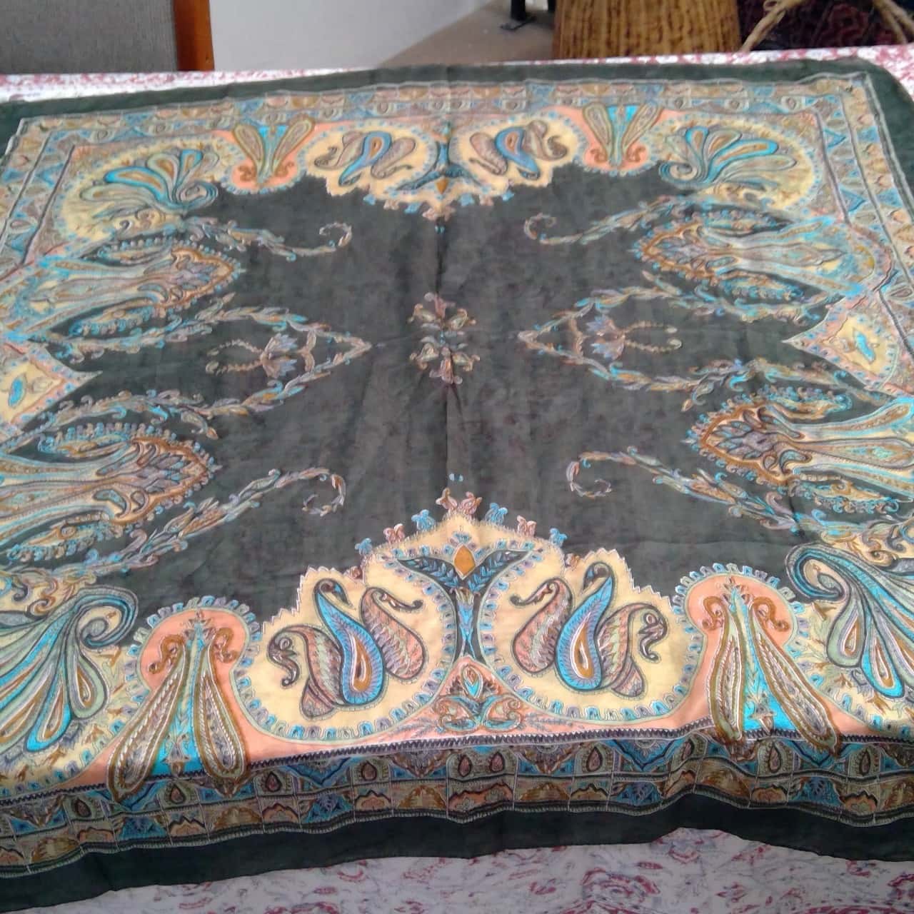 BNWT Citta Design Women's Paisley Style Silk Scarf Multicoloured (s)