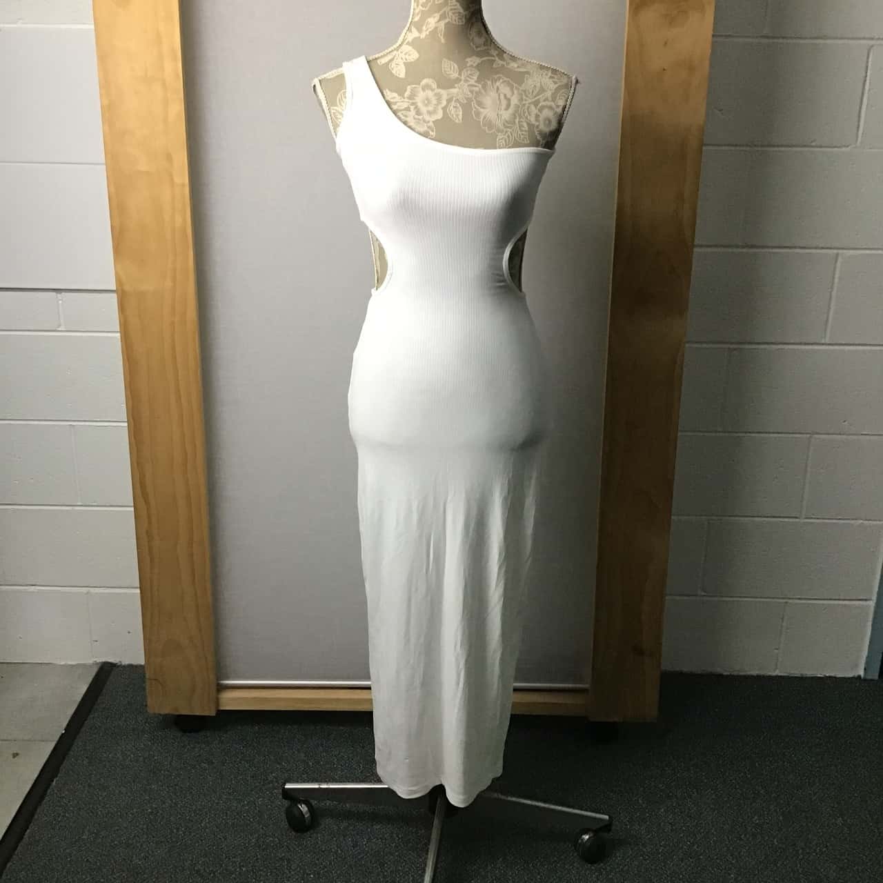 Bayse Womens Size M Mason Midi Bodycon White Dress with Cut Outs at ...