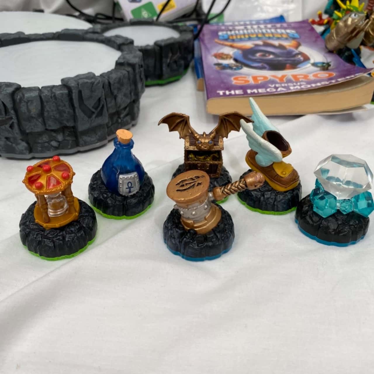 Skylanders Spyros Adventures - Bulk Bundle Mixed Pack Pack - 58 ...