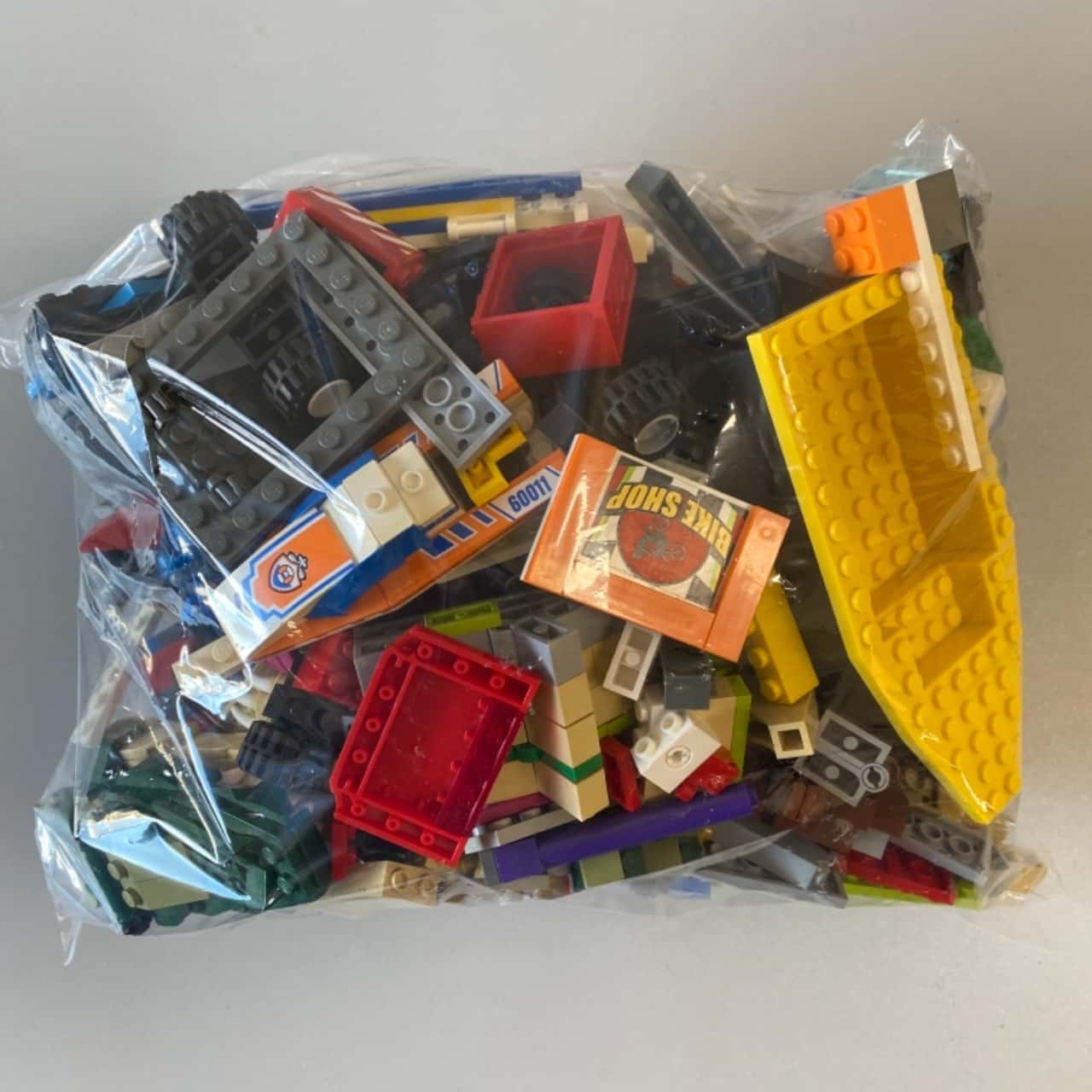 1 KG Bag of Mixed Lego(s)