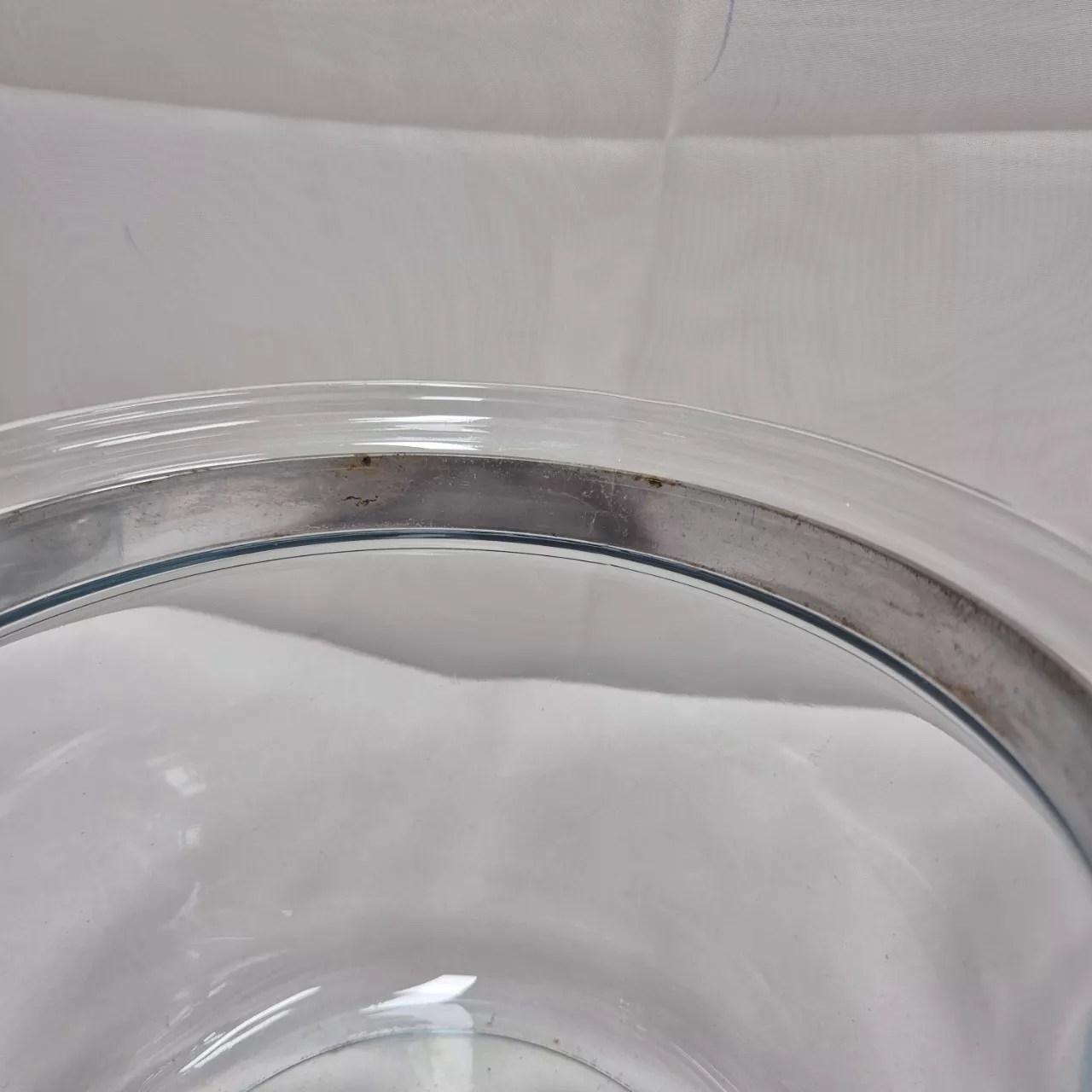 Pyrex Clear Glass Pots with 1x lid. (s)