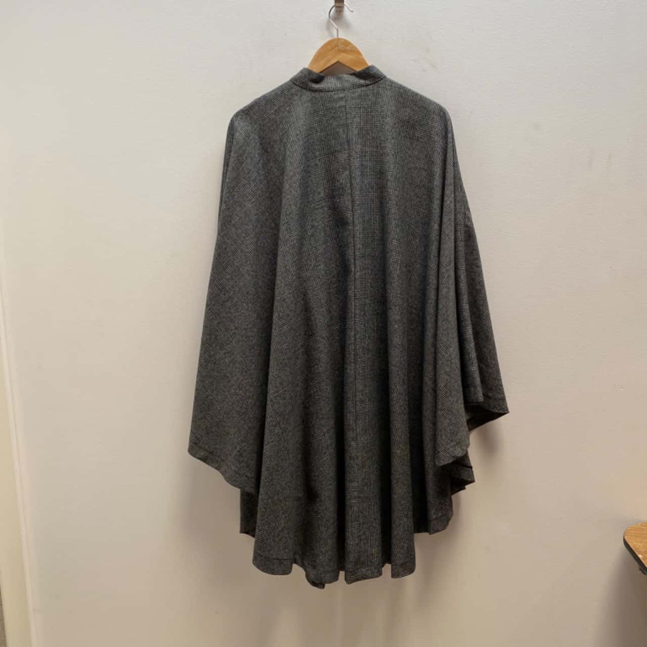 Womens One Size Grey Cape(s)