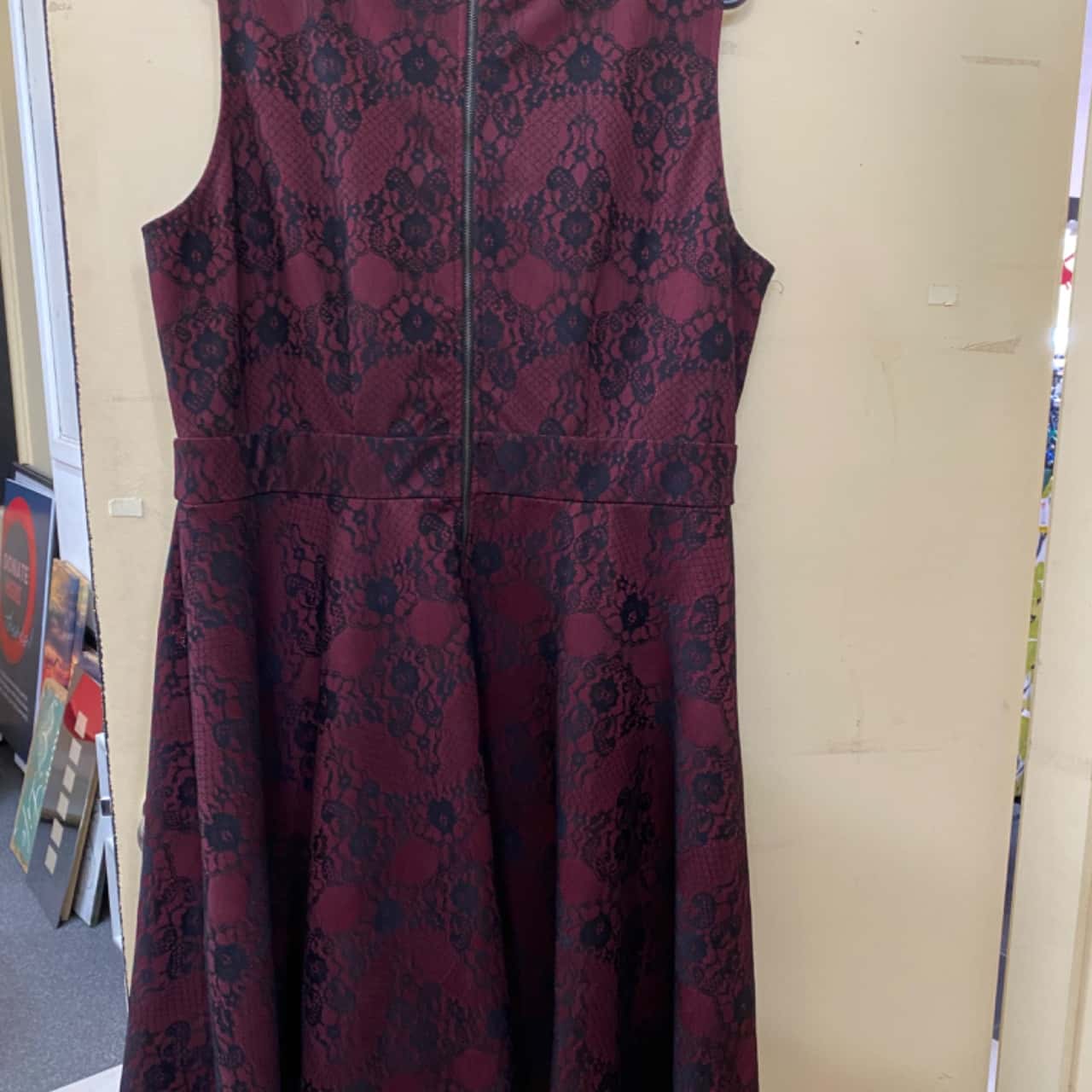 City Chic Women’s Size 20 Formal Dress Maroon (s)