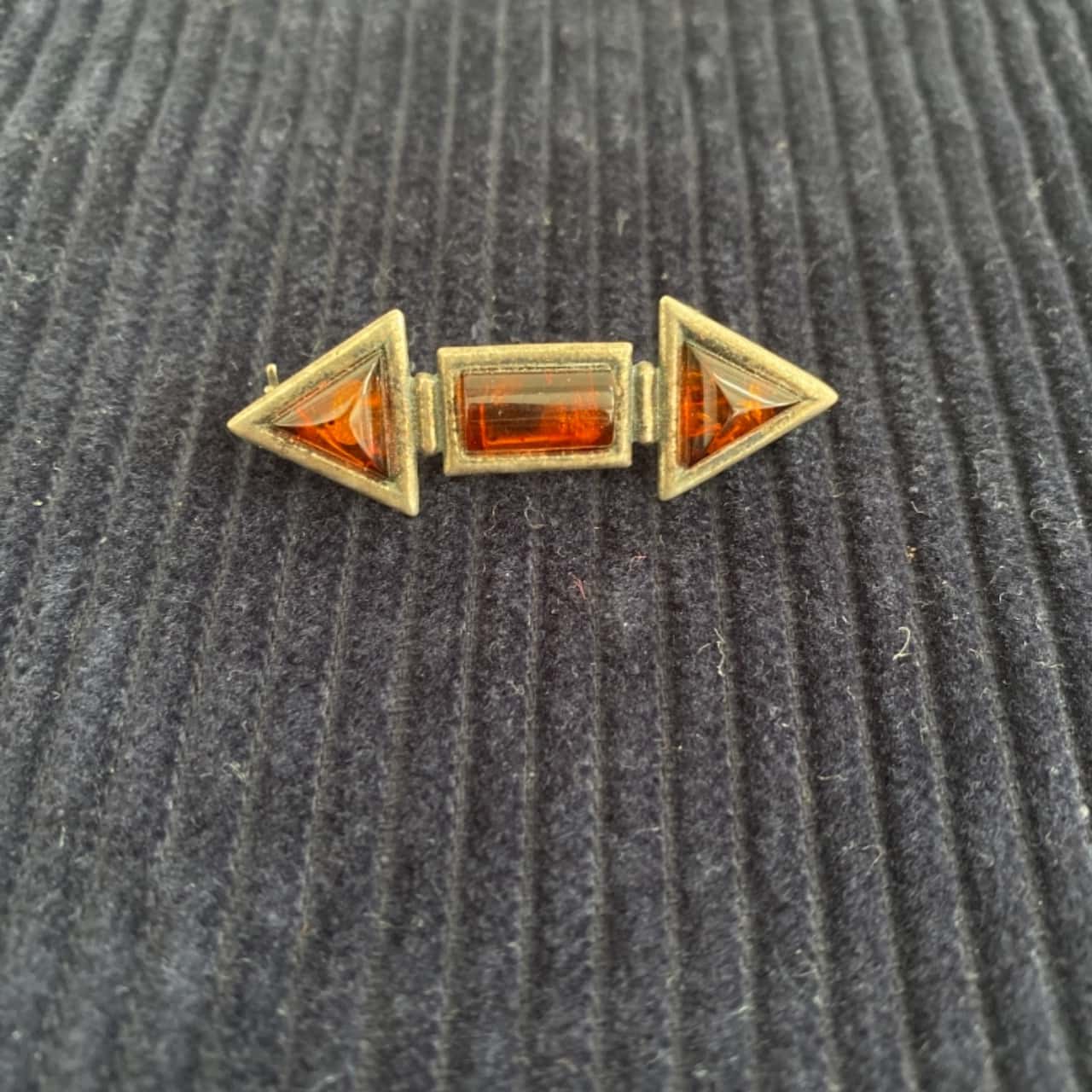 Amber clip(s)