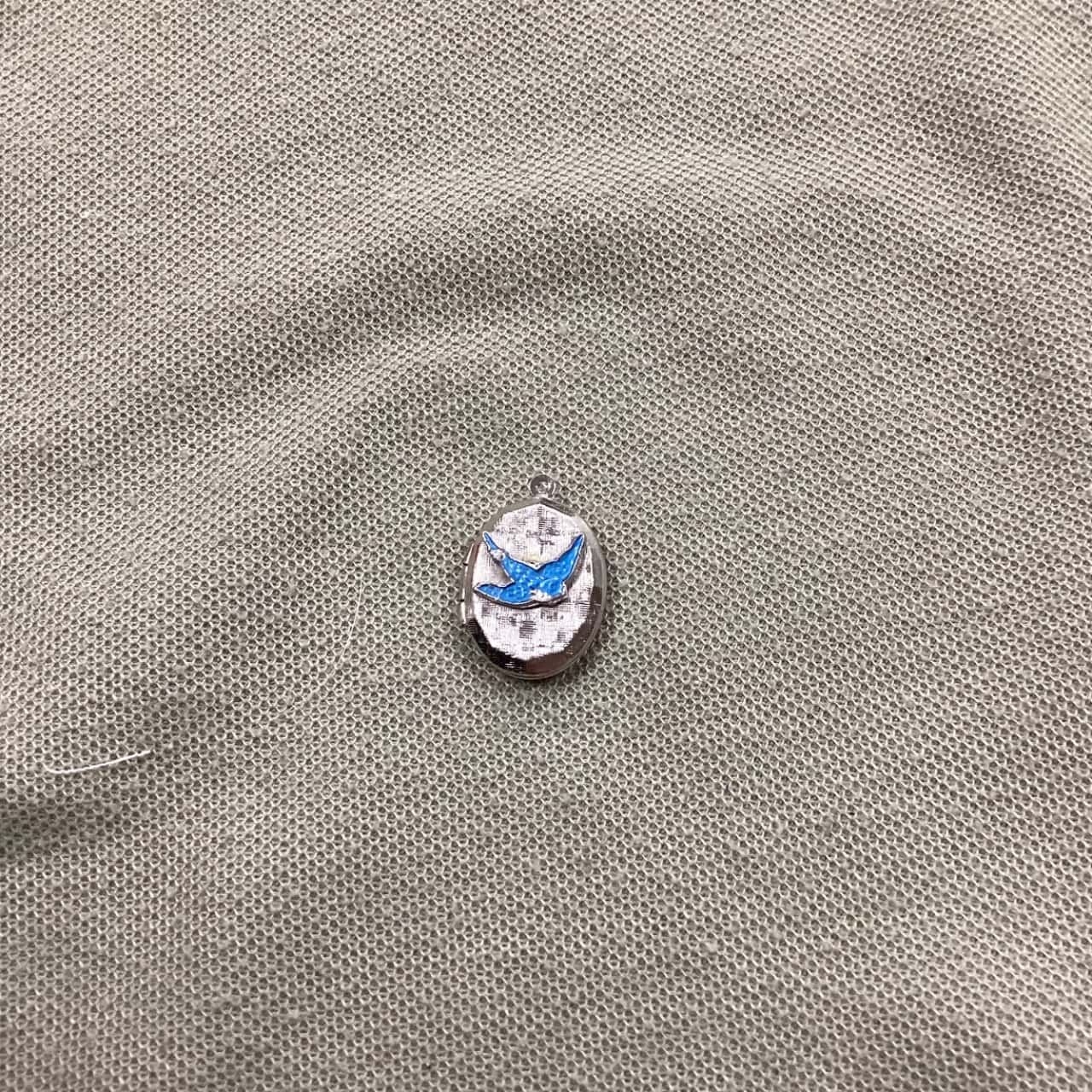 Blue bird locket ( job 019)(s)