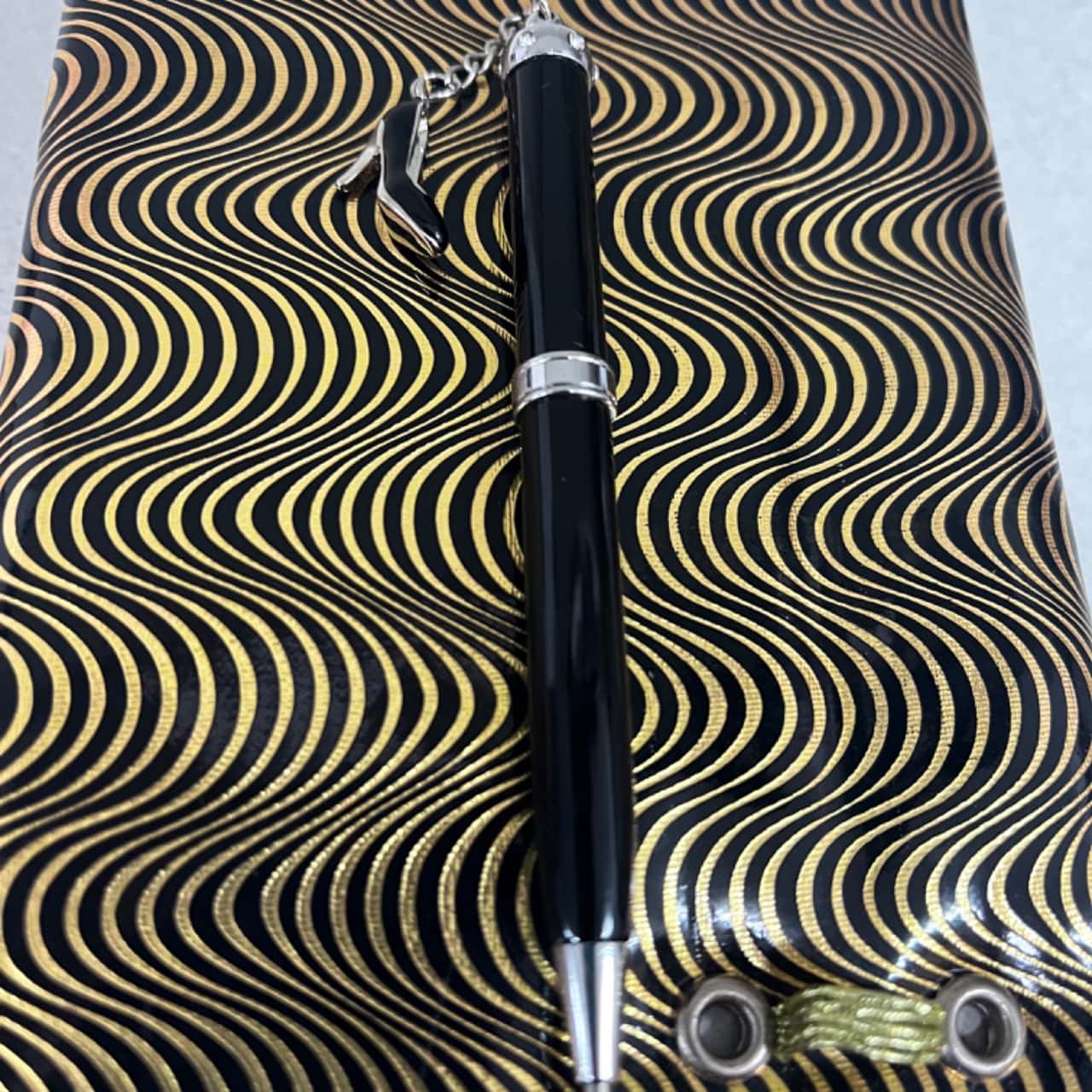 Gold & black To do shopping List note book w/cute pen(s)