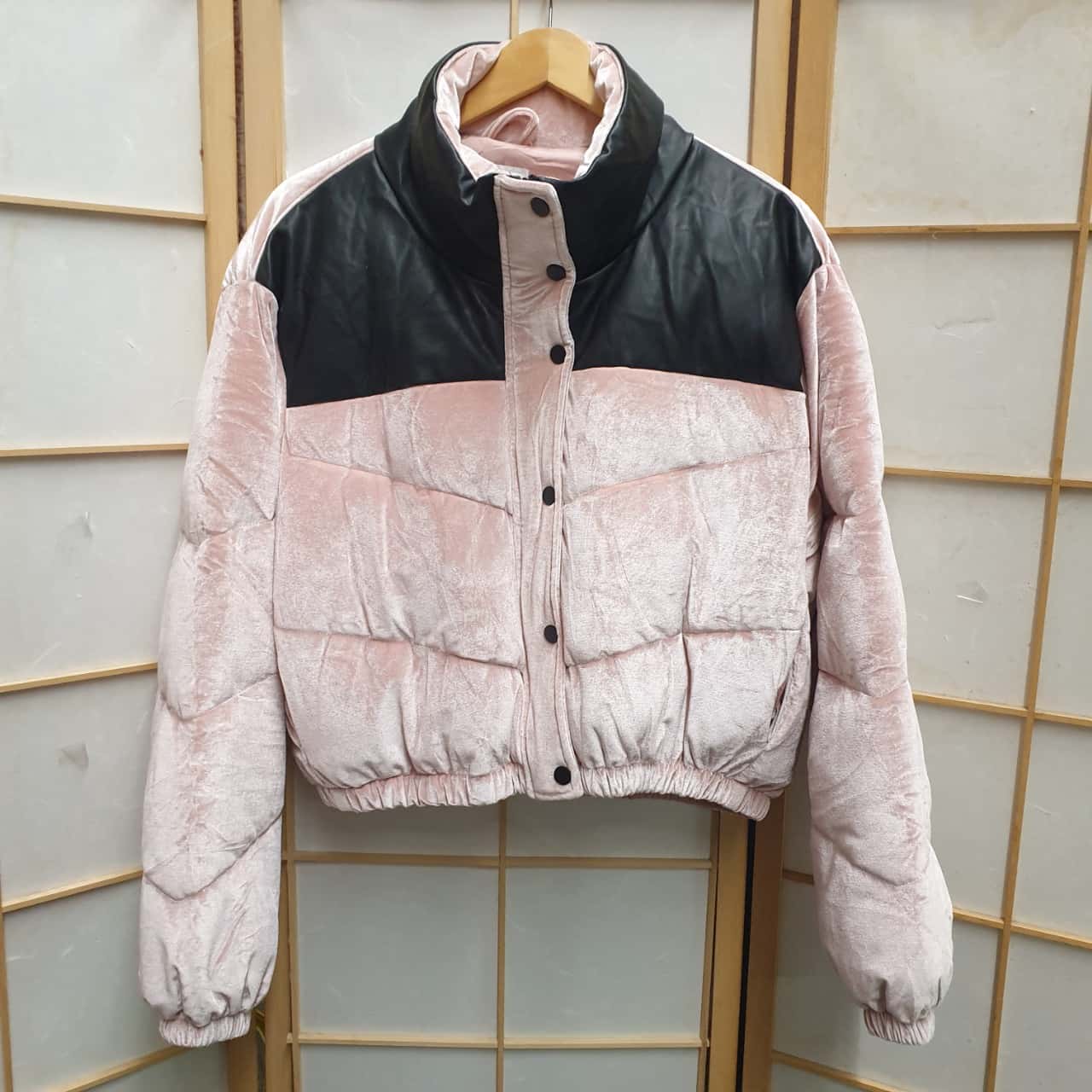 CELEBRITY PINK Size XL Pink Subtle Shimmer Velvet Crop Puffer Jacket