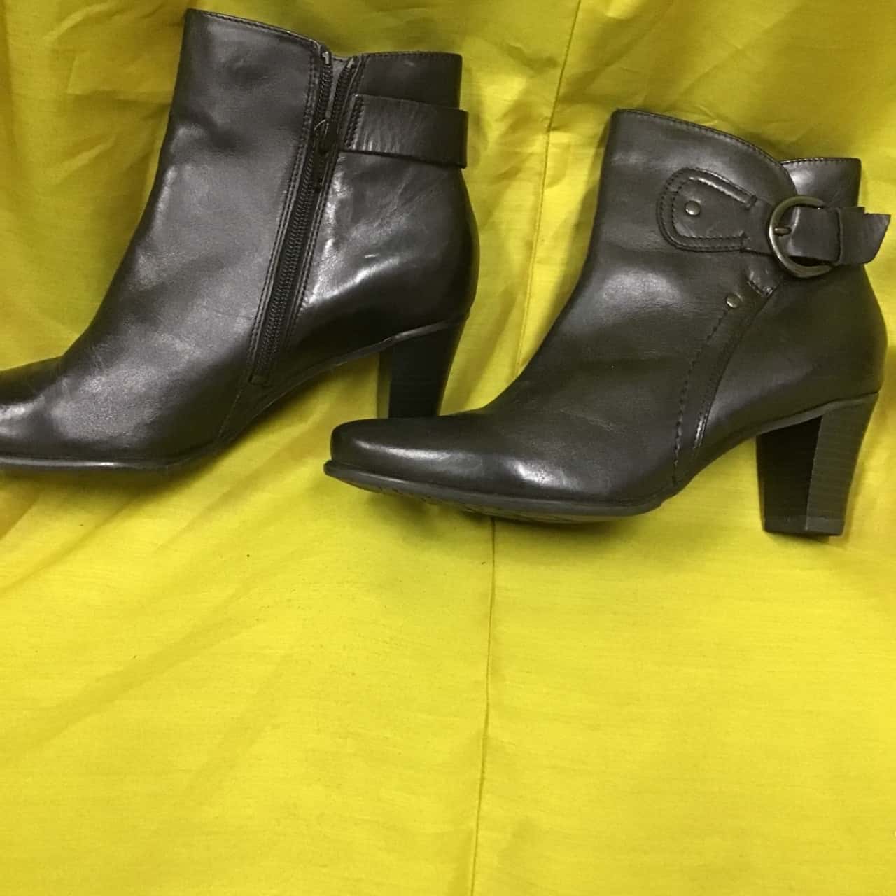 Ladies Black Boots , Giovanna , size 8(s)
