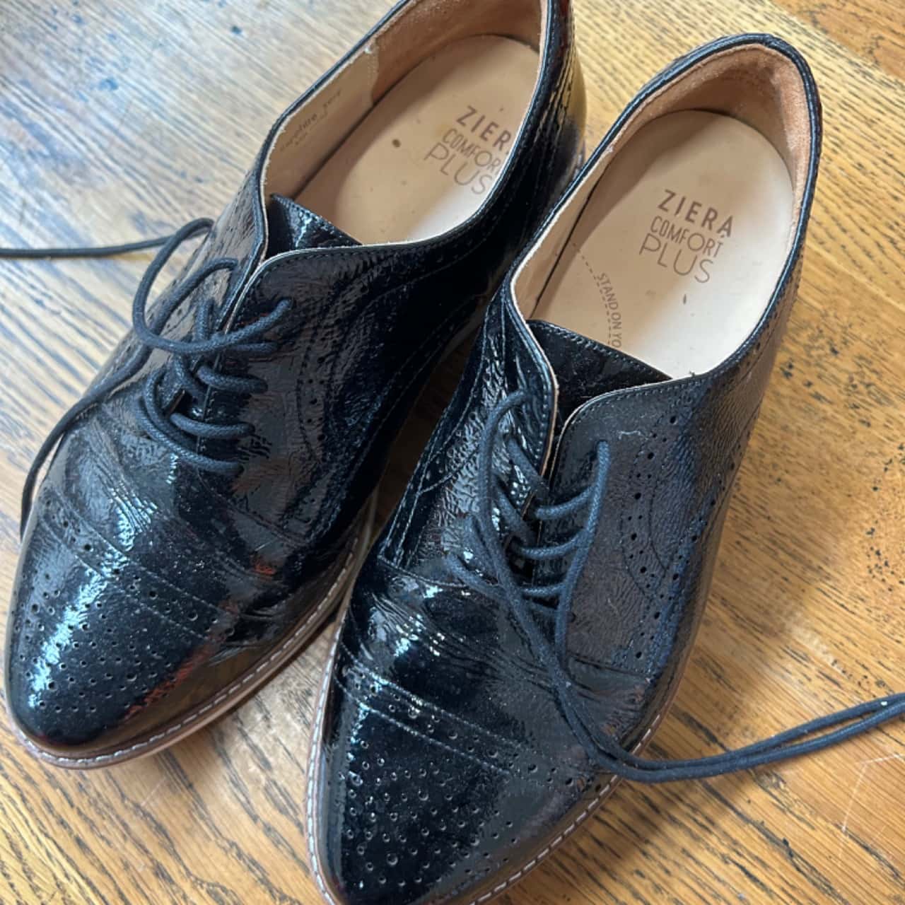 Ziera Womens Size 39 Black brogues (s)