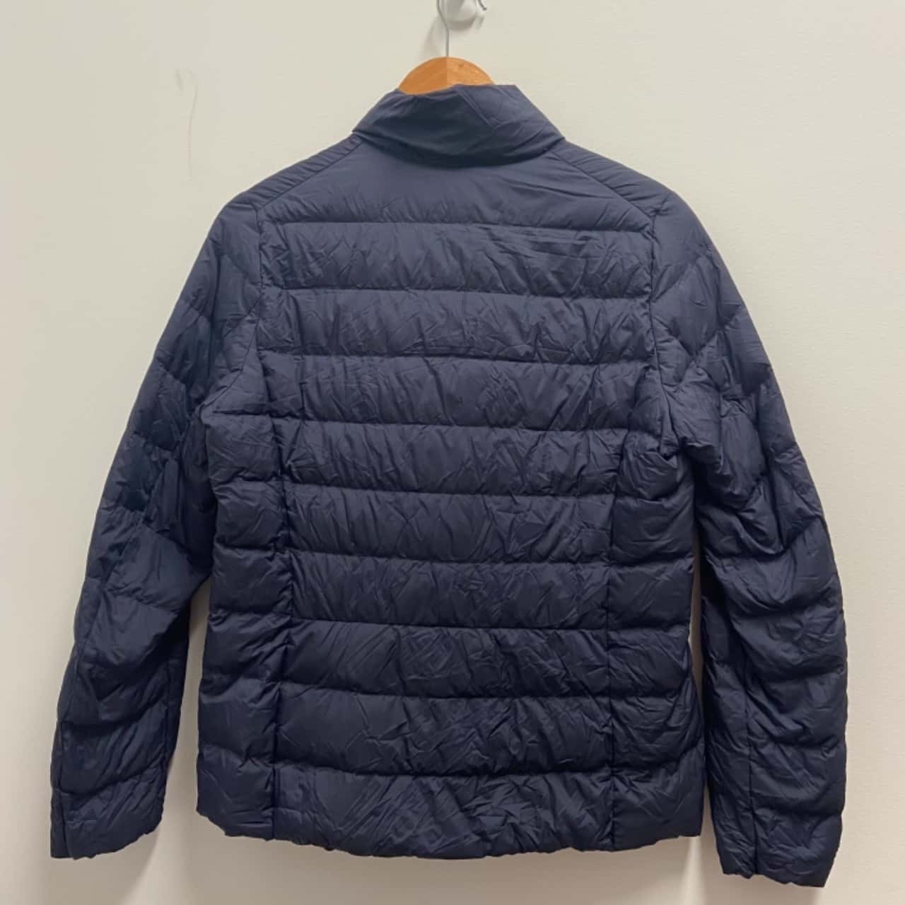 Uniqlo Mens Size M Down Puffer Navy Blue (s)