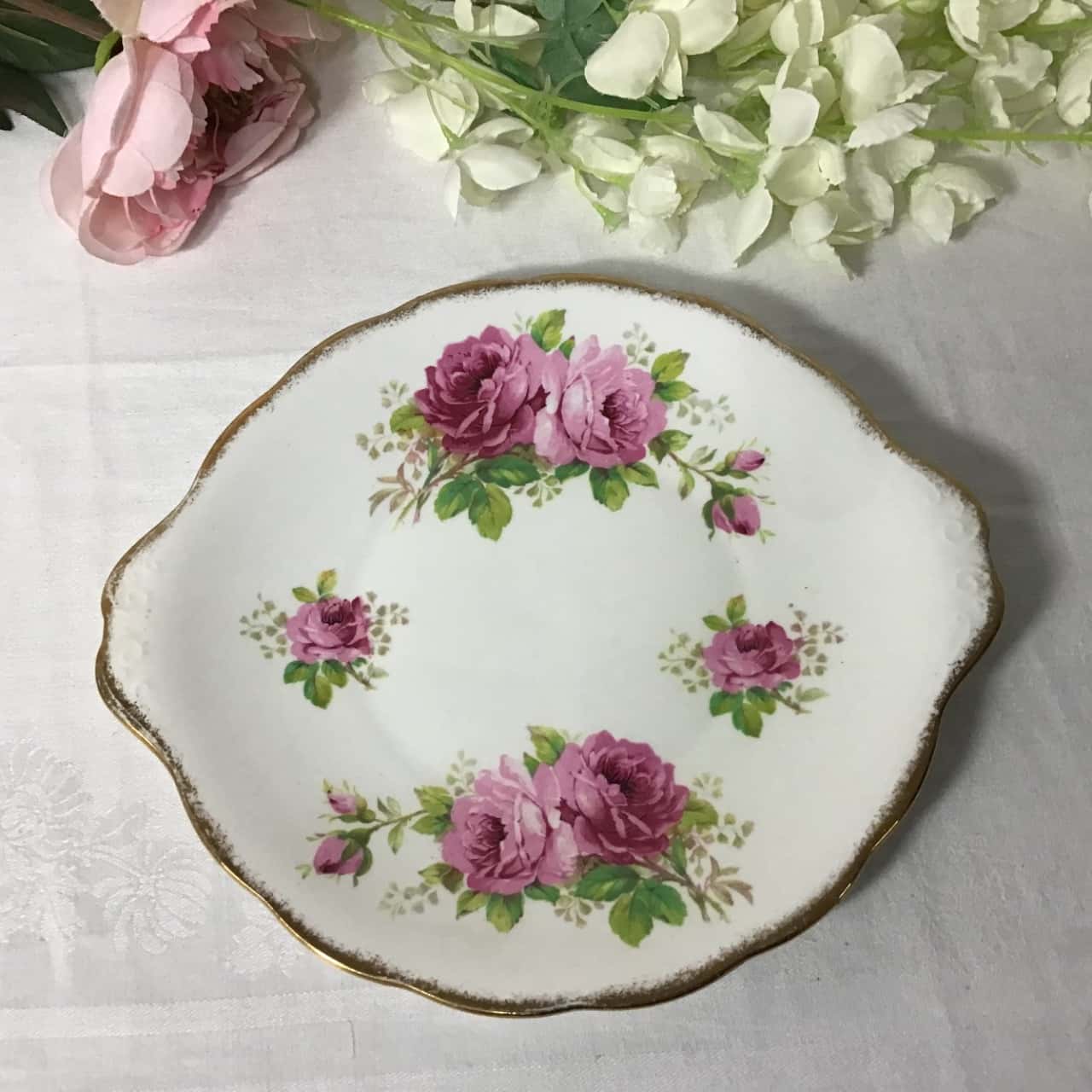 Vintage Royal Albert “American Beauty” Bone China 4 x Side Plates and 1 ...