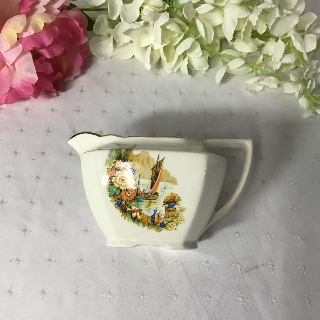 *REDUCED* Vintage John Maddock & Sons Ivory Ware Boat / Flower Design ...