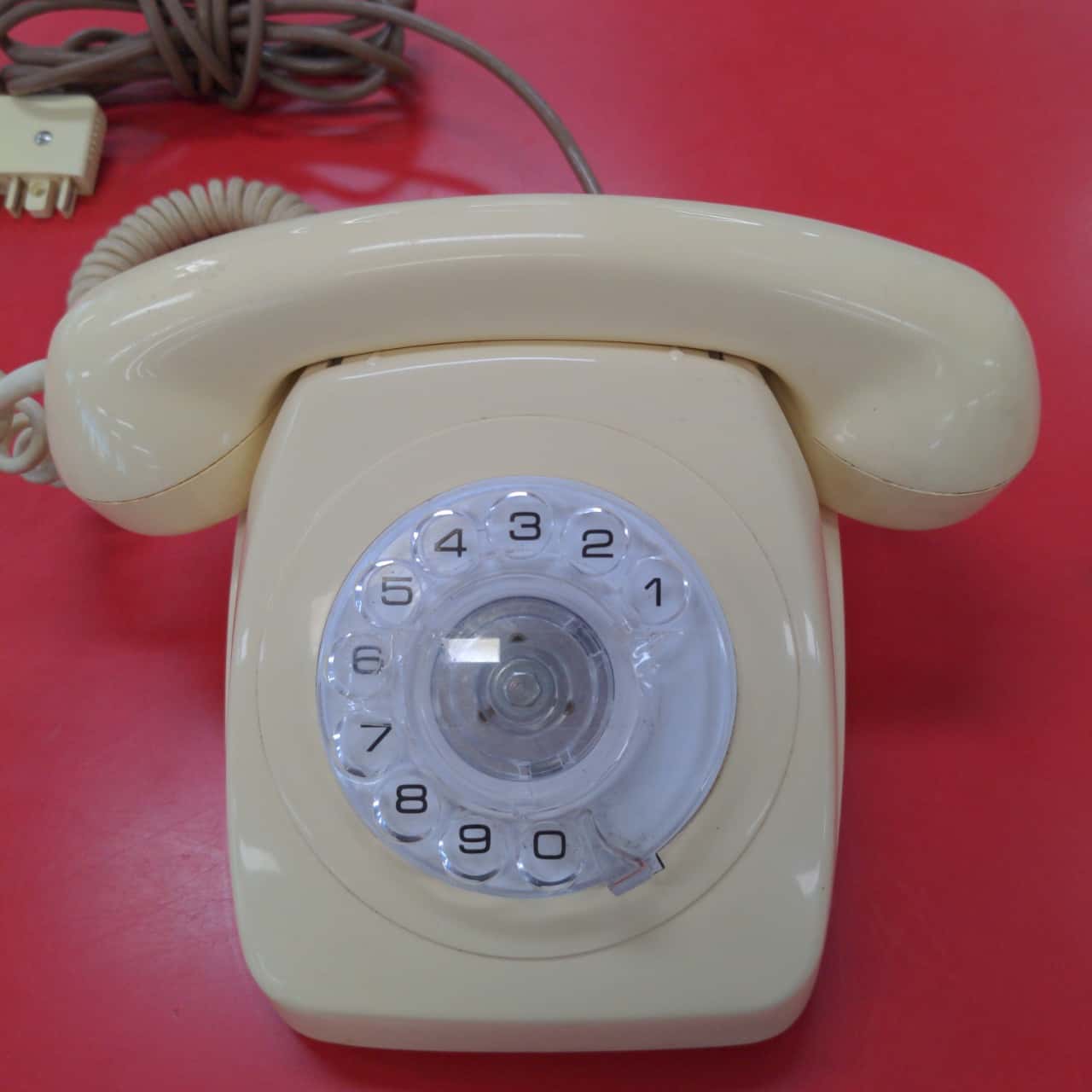 Dial Telephone Vintage - Cream(s) - Used Good | Salvos Stores