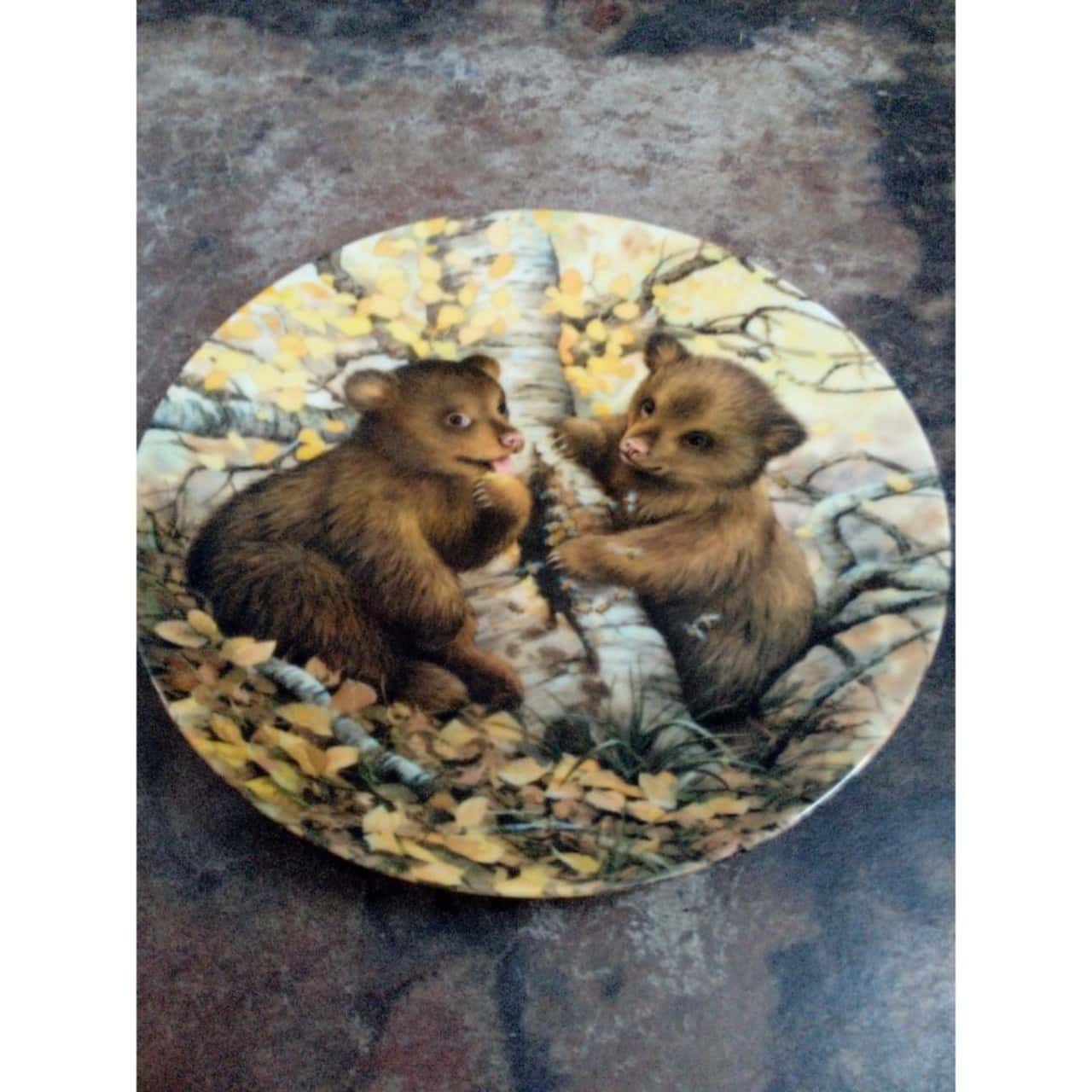 Deidre Hunt The Collectors Treasury Ltd Edition Plate - Baby Grizzly Bears