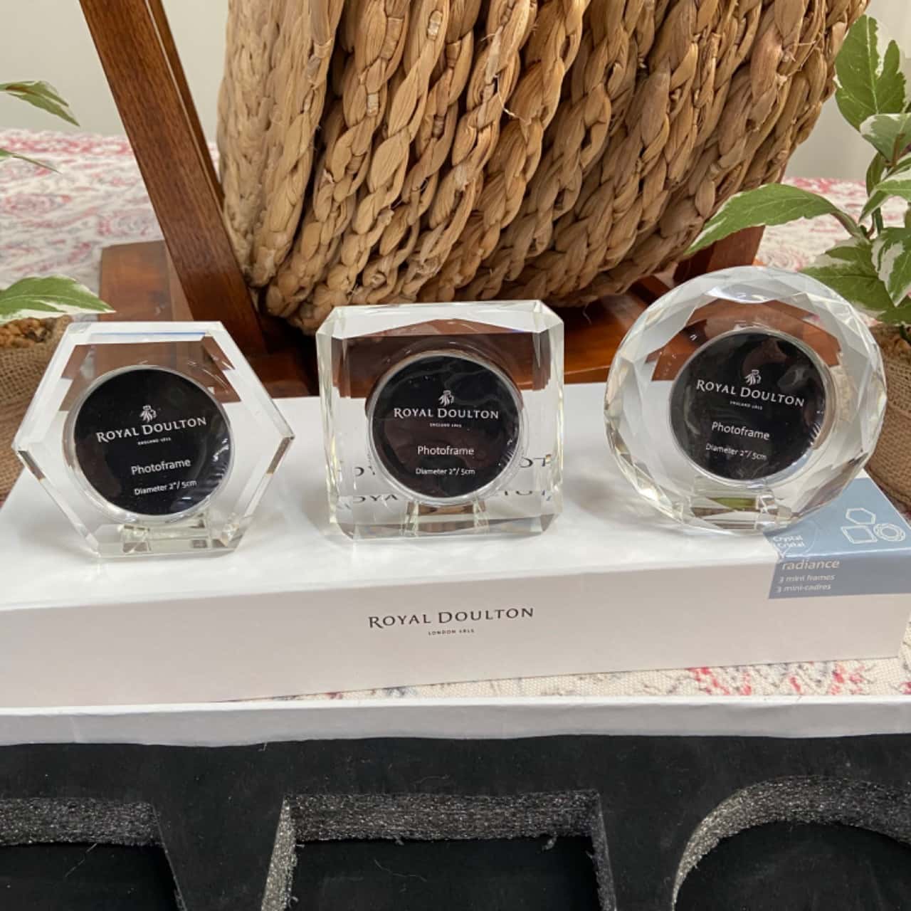 BNWT Royal Doulton “Radiance” 3x Mini Crystal Frames. (s)