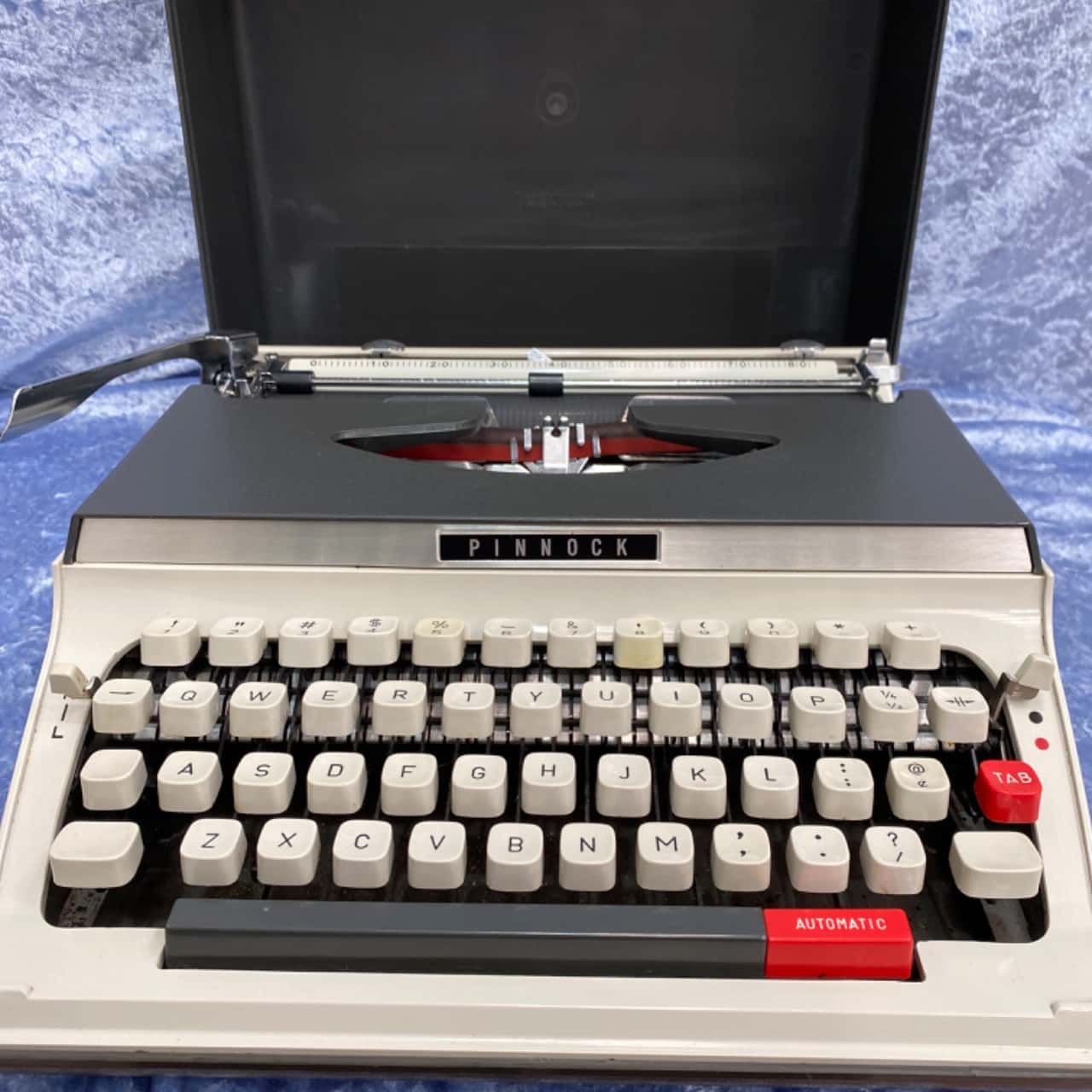 Pinnock Vintage Portable Typewriter (s)