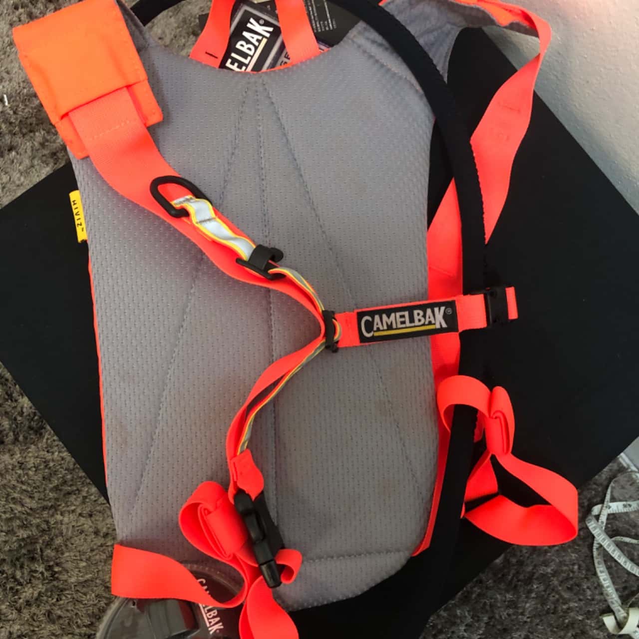 Camelback Hi vis backpack 2.0L hydration system BNWT(s)