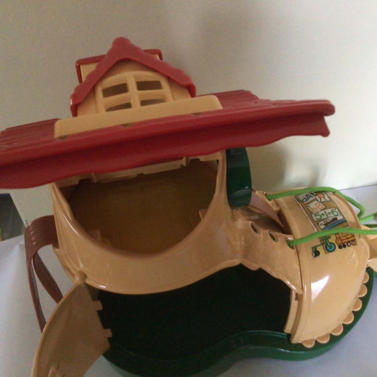 Vintage Matchbox Live n' Learn Play Boot Shoe School House Playset 1983 ...