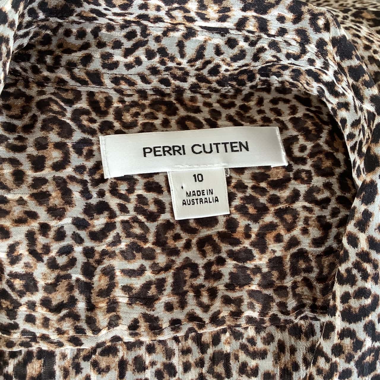 Perri Cutten, Animal Print Shirt. Size 10